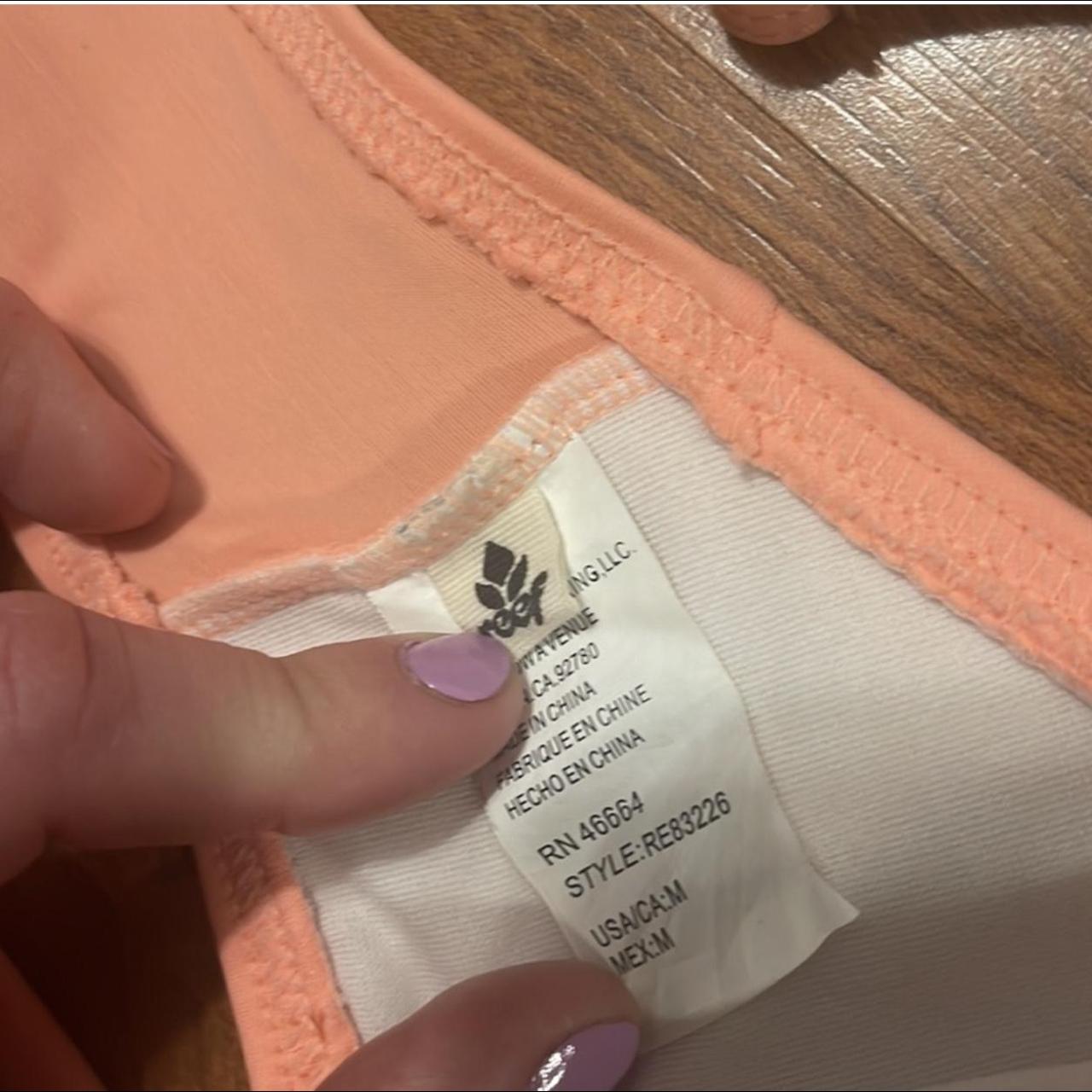 Reef bathing suit top. Size medium, but can fit small - Depop