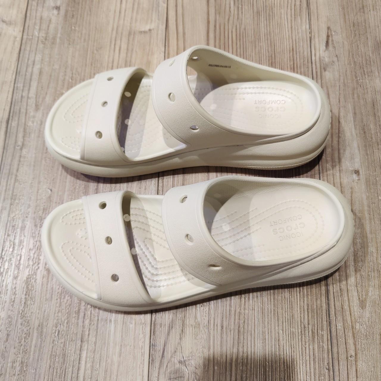 Crocs Men's Cream Slides | Depop