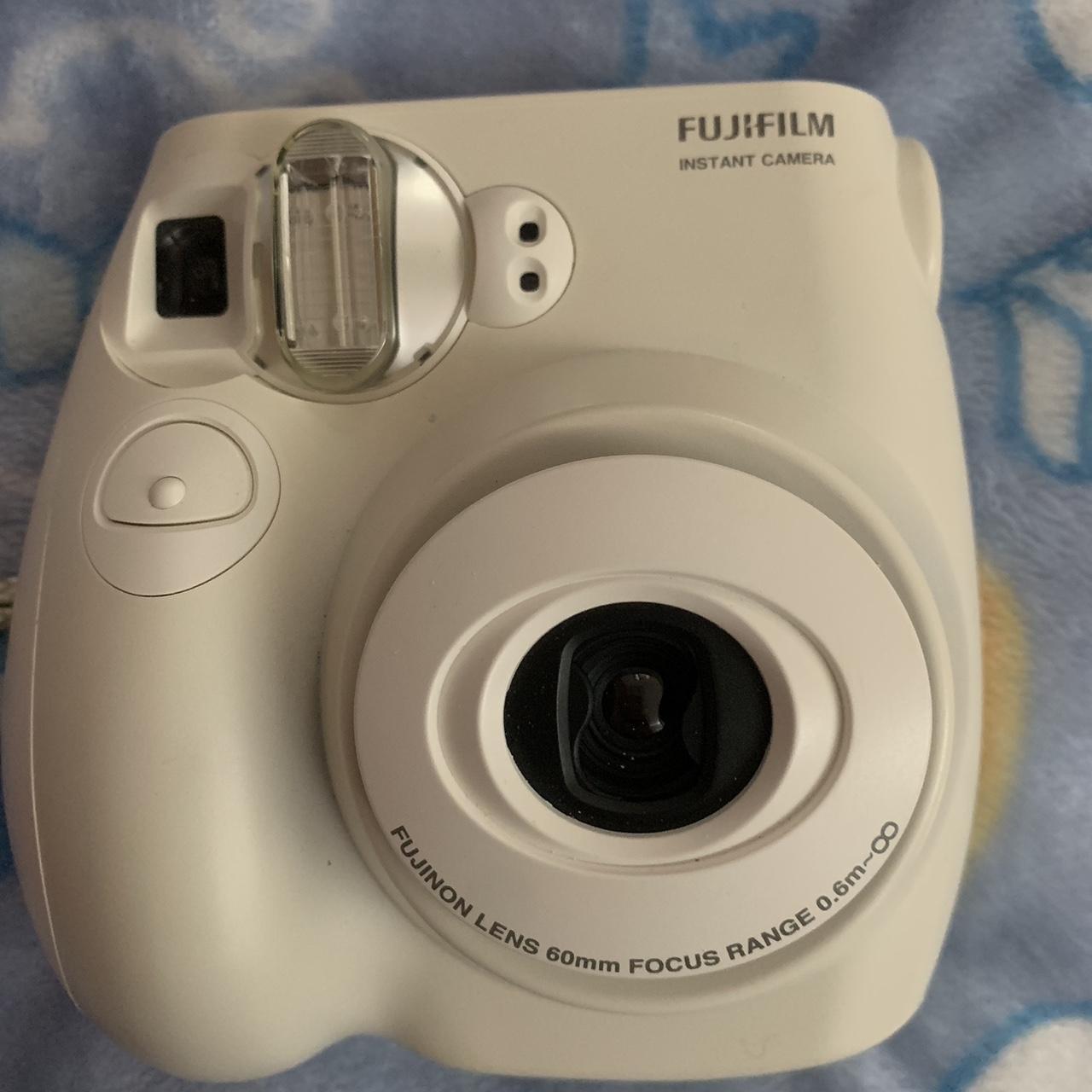 Instax mini 7s polariod camera includes lens does... - Depop