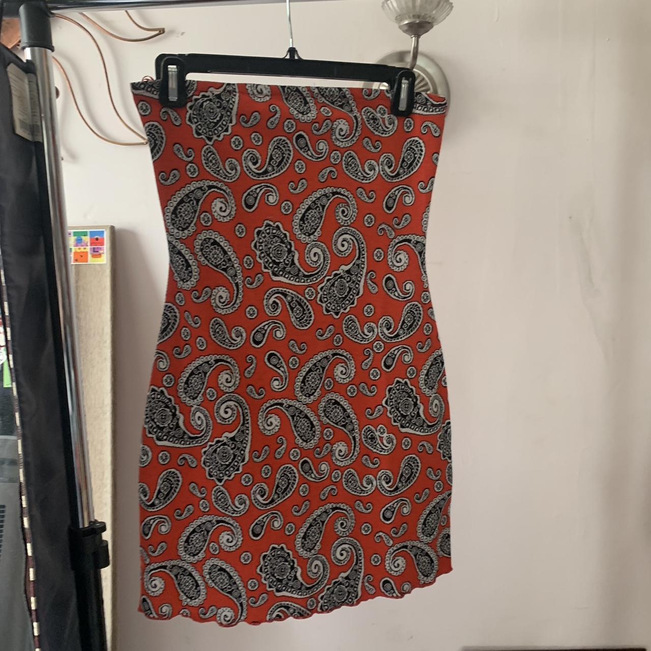 Urban Outfitters Kristy Print Strapless Dress. Size... - Depop