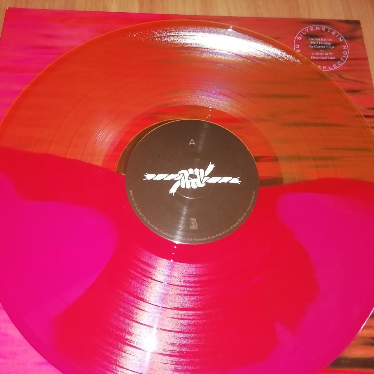 Silverstein - Dead reflection - Vinyl Beer with hot... - Depop