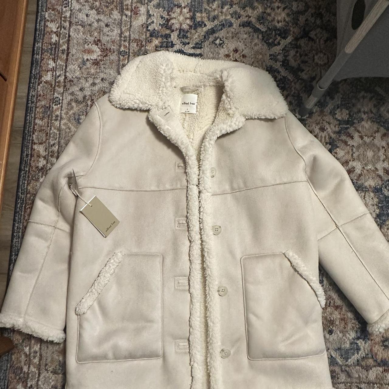NWT aritiza Sherpa coat Size S #aritiza #sherpa... - Depop