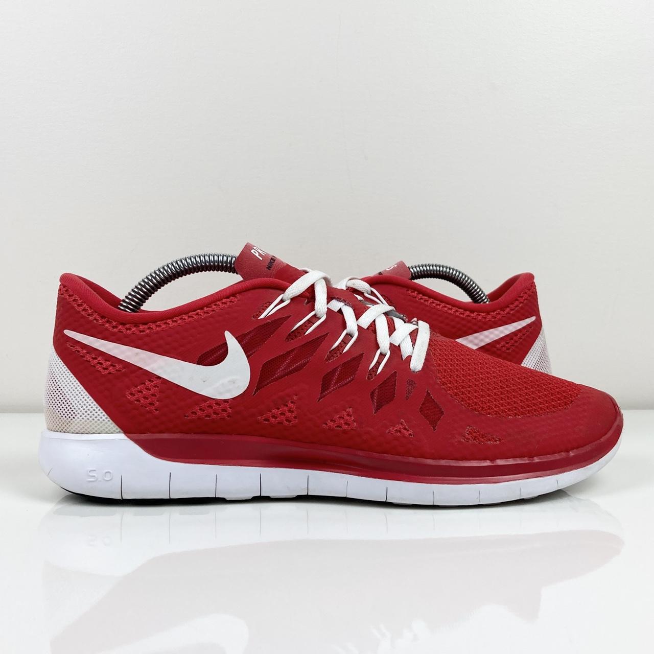 Nike Men's Red and White Trainers | Depop