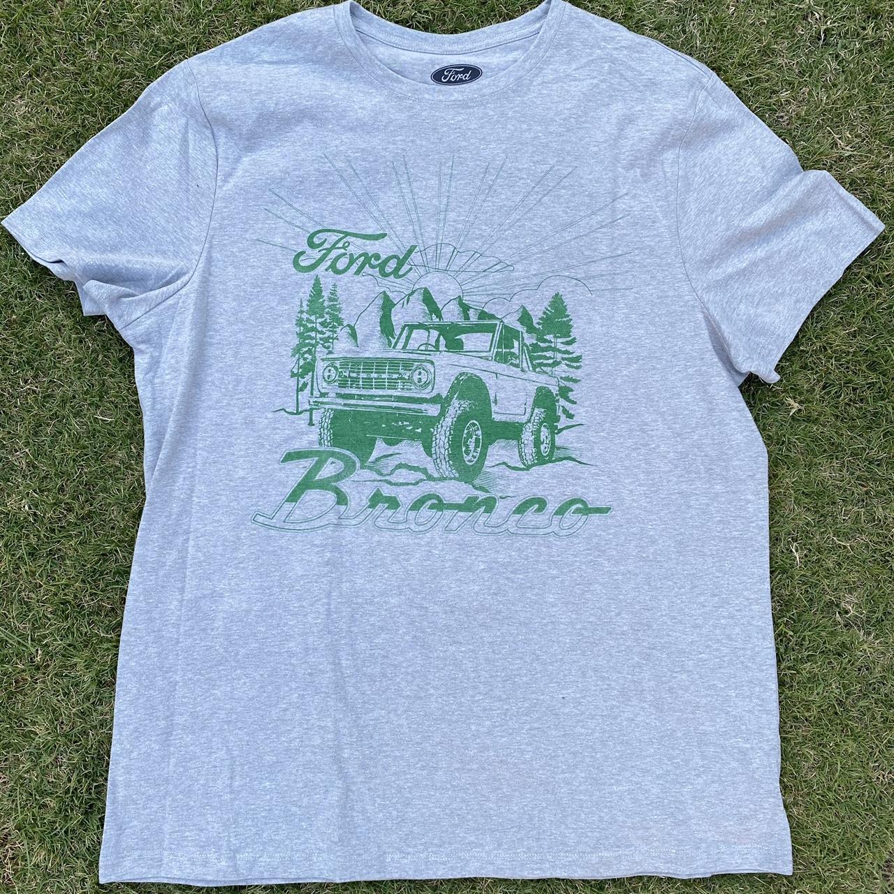 Ford Bronco Graphic Tee Fits true to size - Depop