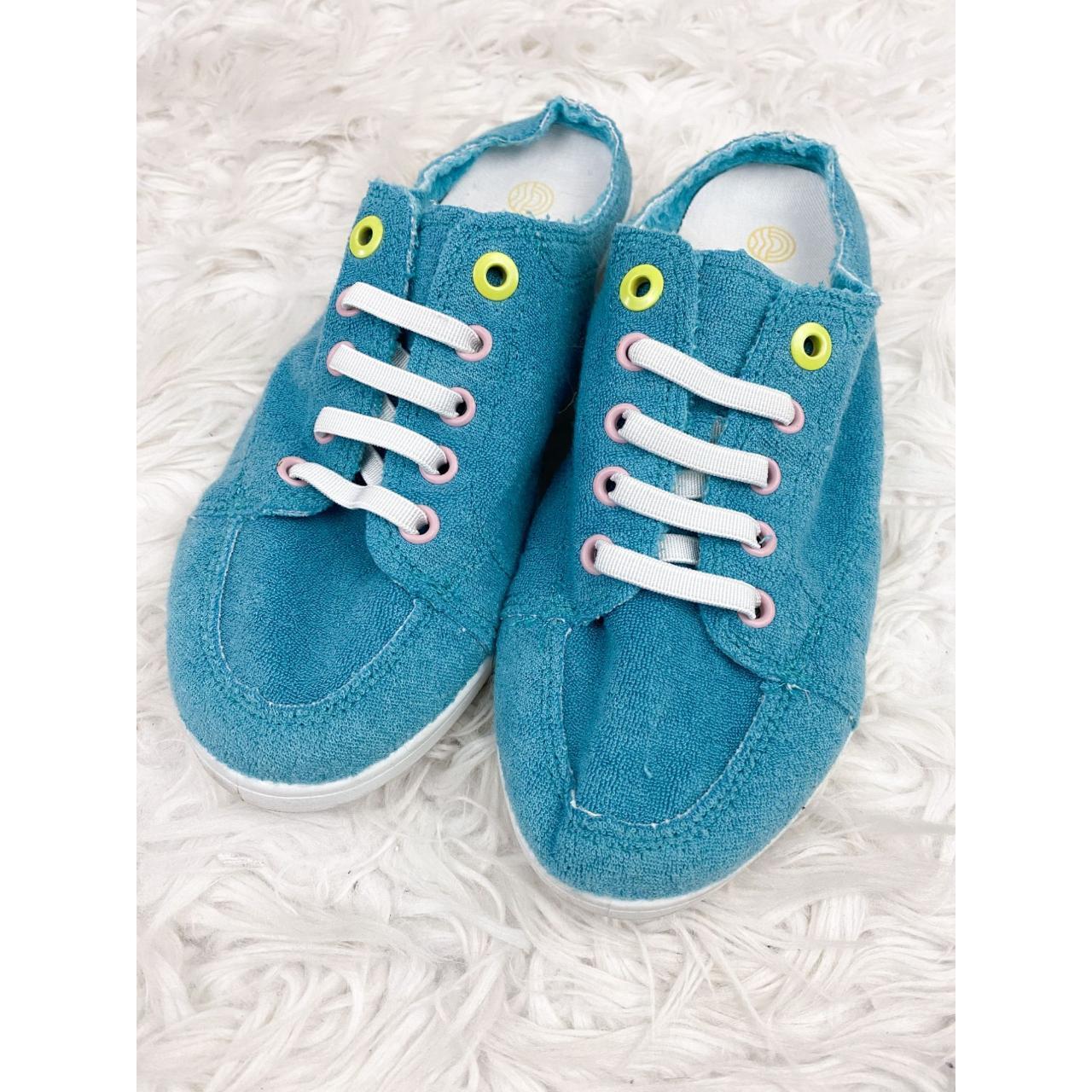 Vionic Beach "Breeze" Sneakers Size Women's... - Depop