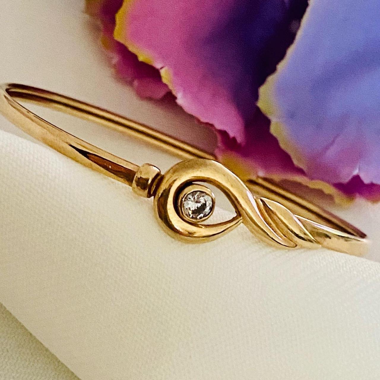 9ct Gold & CZ spring bangle Beautiful looking... - Depop