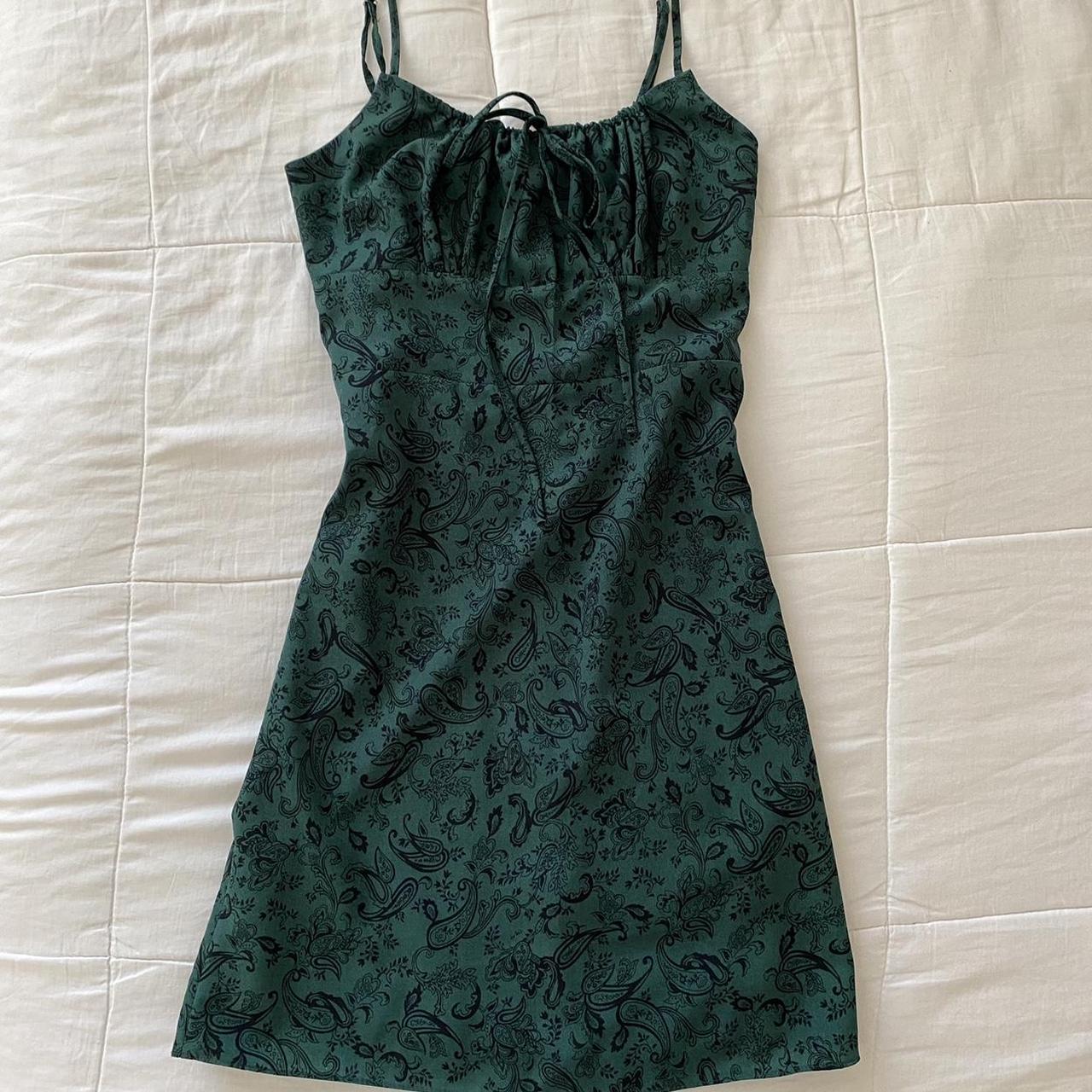 Réalisation Par Women's Green and Black Dress | Depop