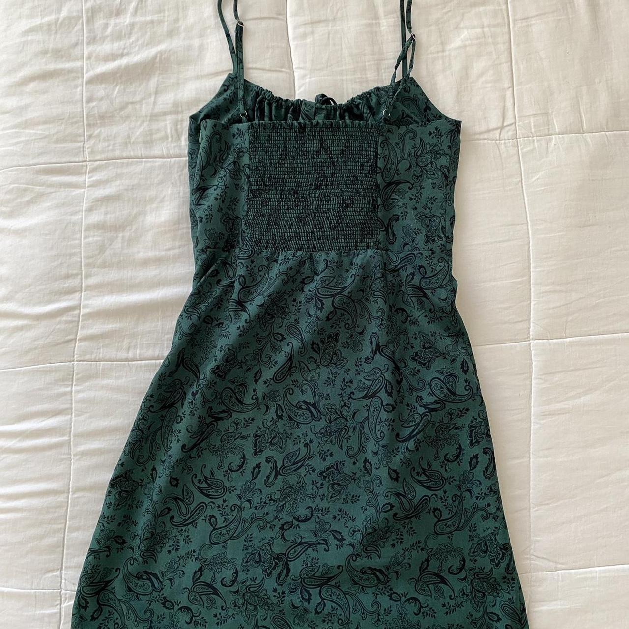 Réalisation Par Women's Green and Black Dress | Depop
