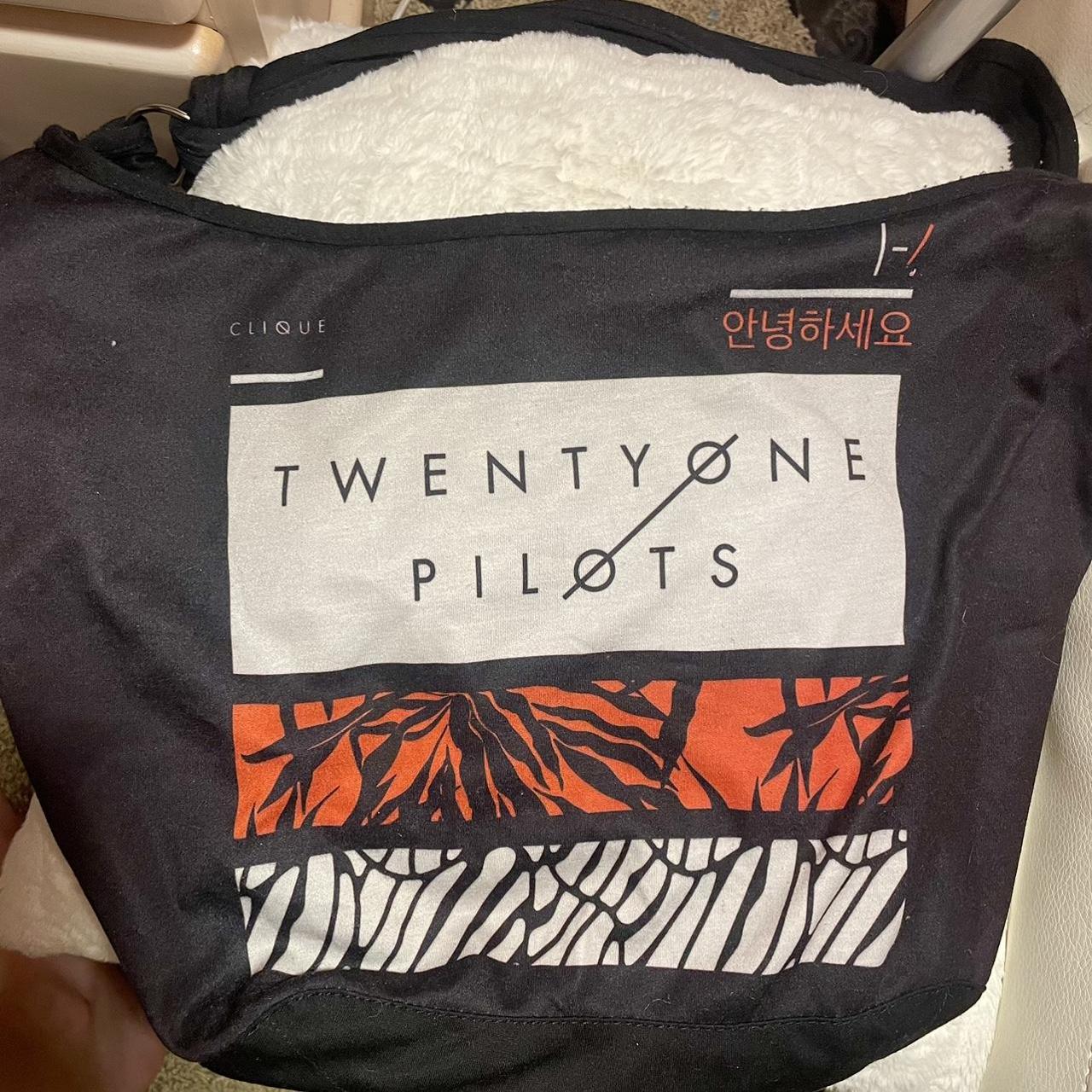 Twenty one pilots shoulder bag #twentyonepilots #emo - Depop