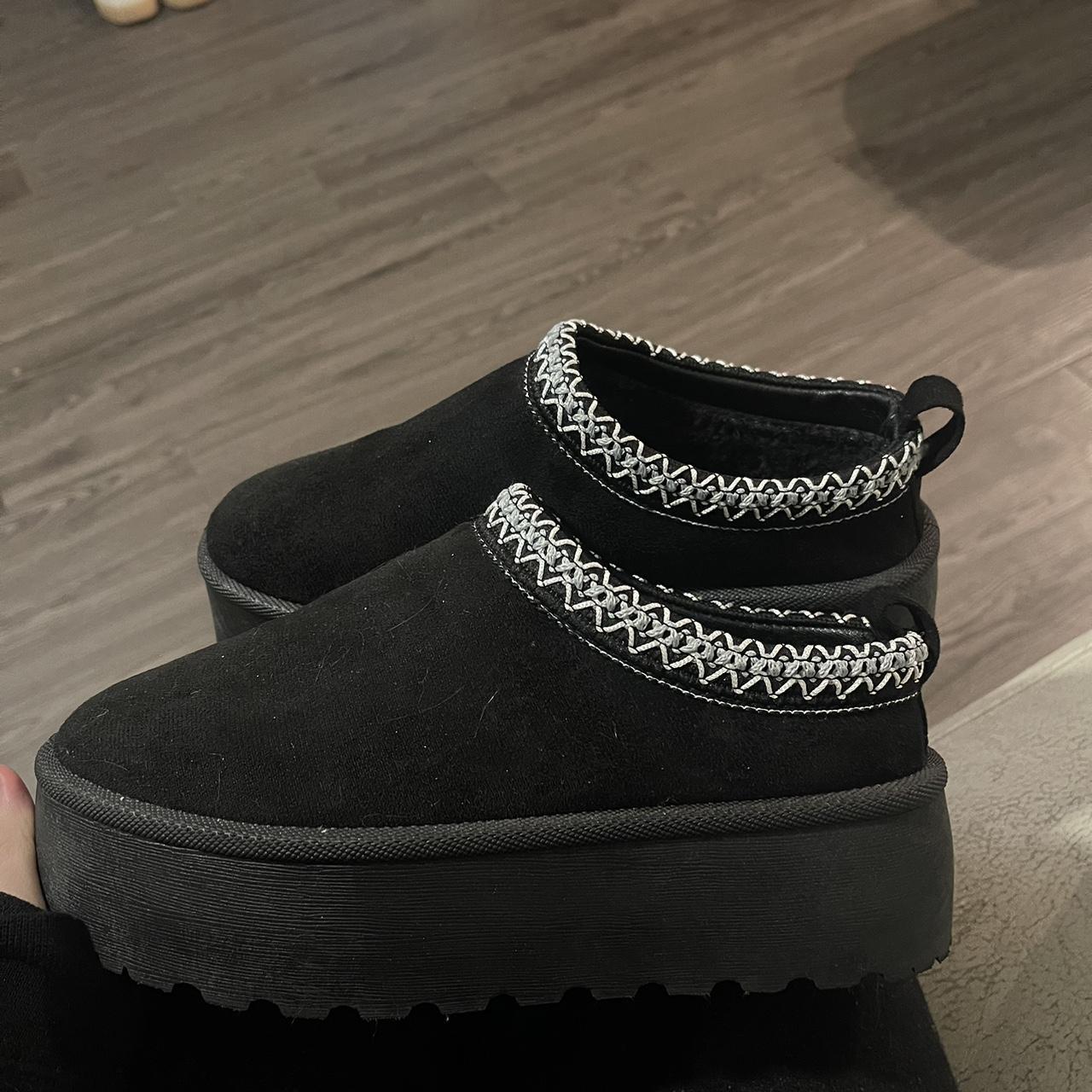 Tazz platform Ugg dupes :) brand new, never worn,... - Depop