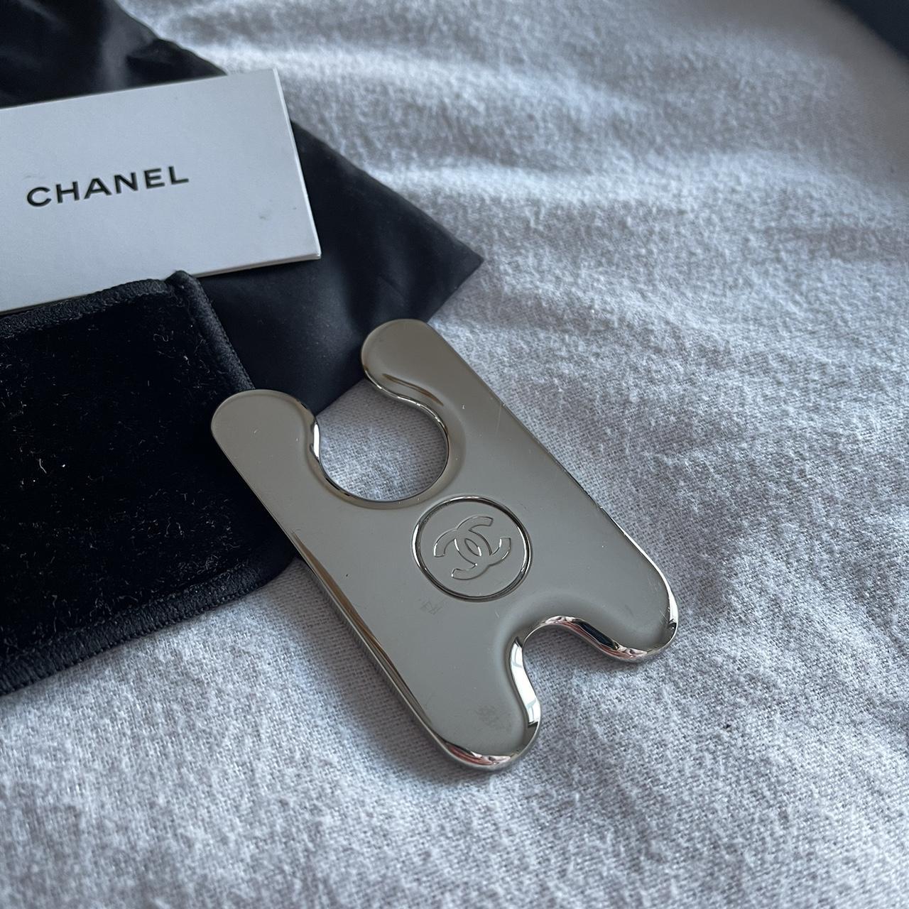 Very Rare CHANEL Le lift Gua Sha face massaging... - Depop