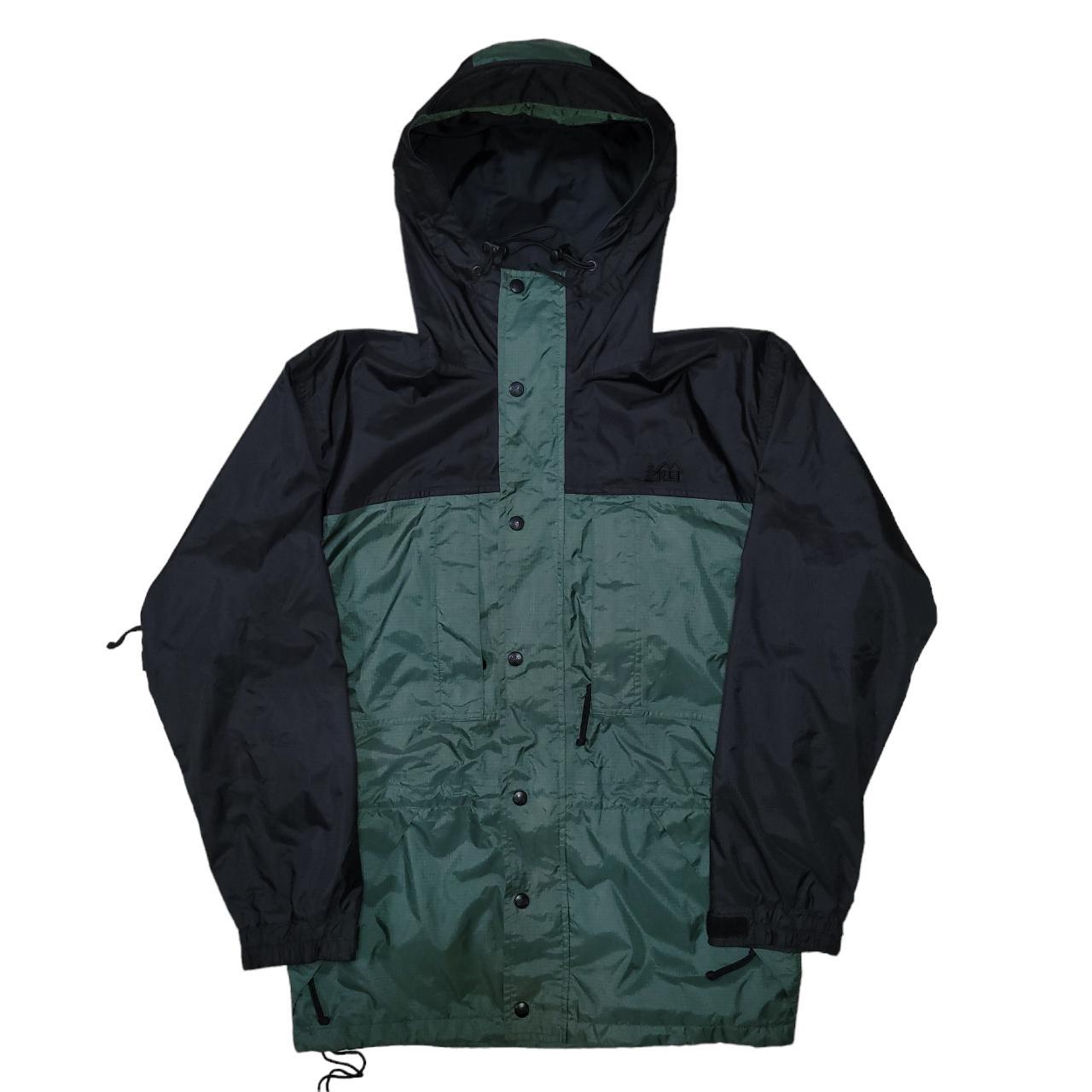 🧥 Vintage REI GORE-TEX Green and Black Colorblock... - Depop