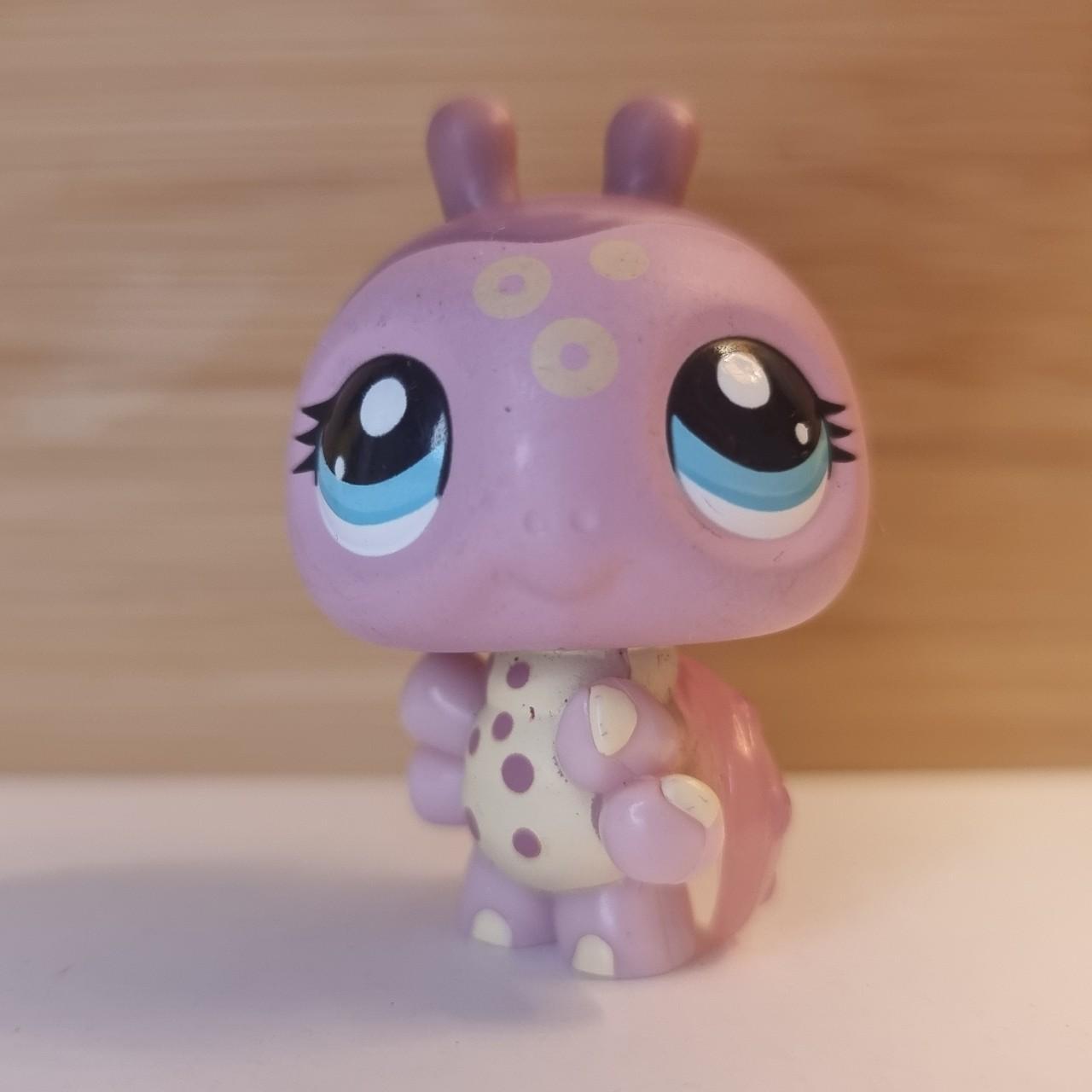 🌸LPS Littlest Pet Shop Ladybug🌸 - LPS 2308 - NOT... - Depop