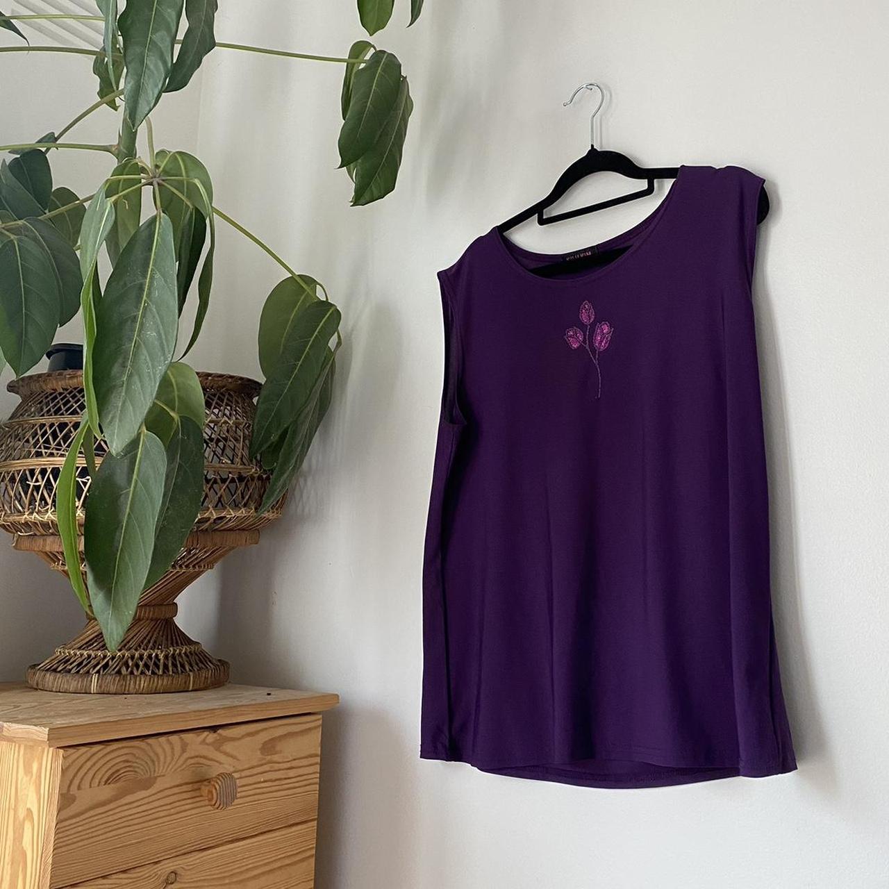 Suuuuper cute purple beaded flower singlet top No... - Depop