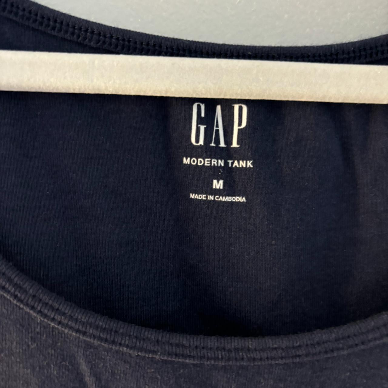 Navy blue GAP tank top women's medium - Depop