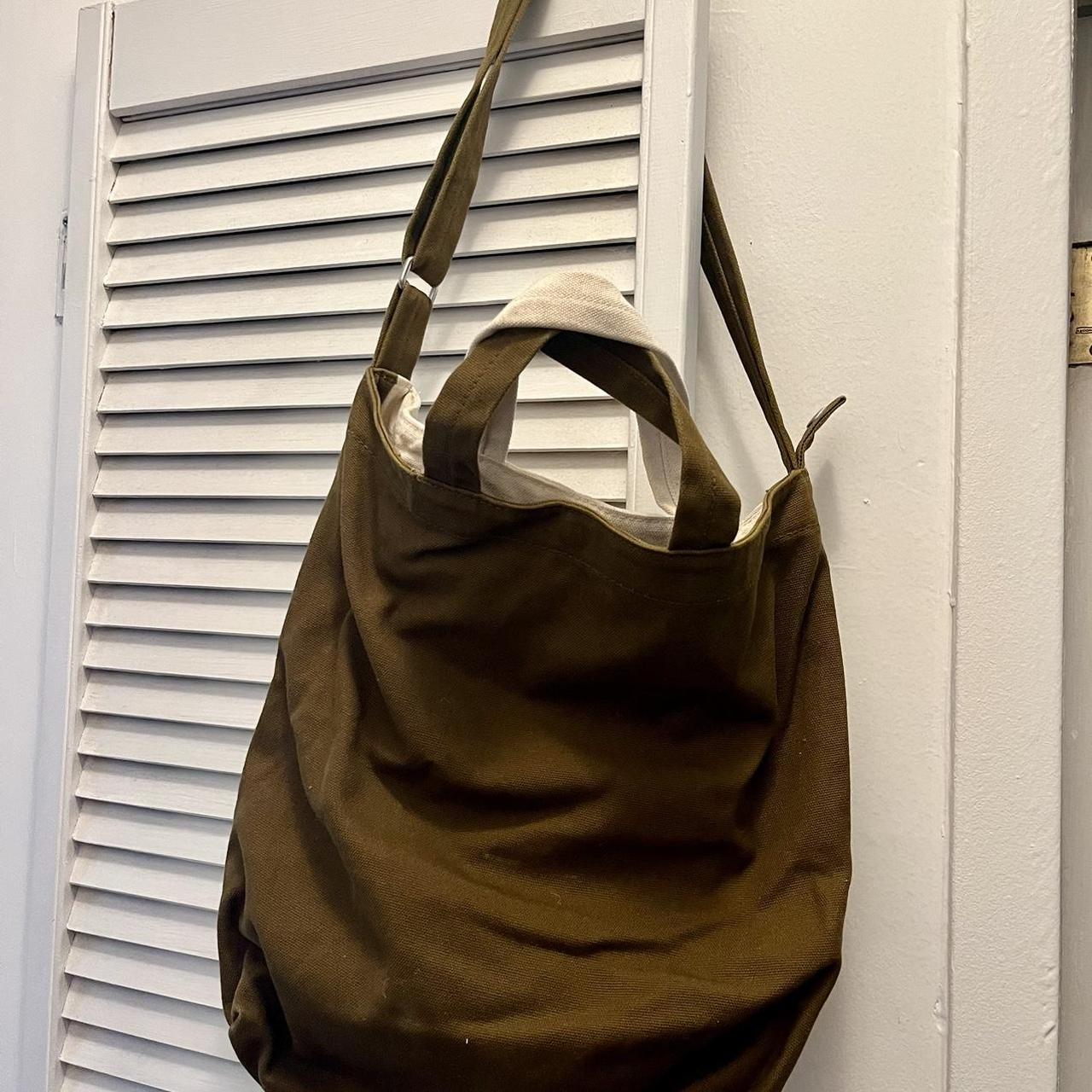 Baggu limited edition deadstock crossbody tote bag!... - Depop