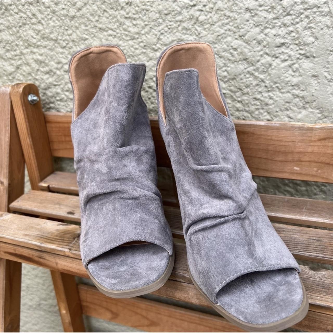 Peep toe glaze heels New without tags Tried on in... - Depop