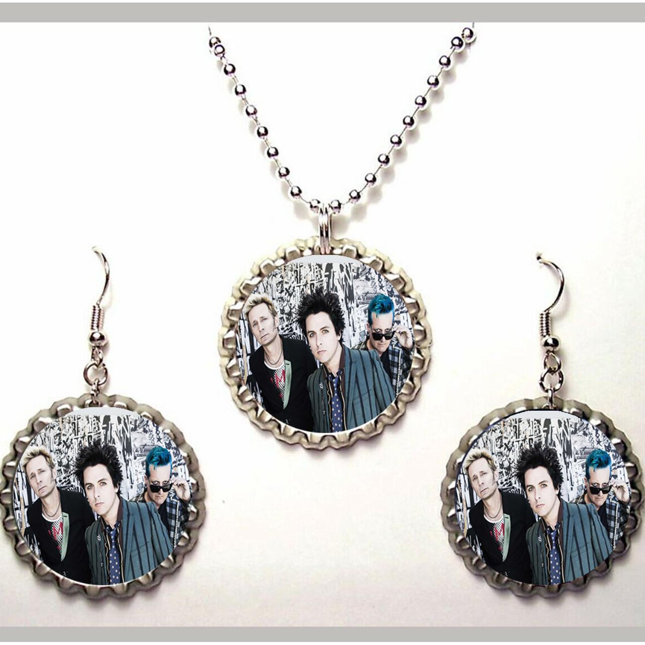 Green Day GREENDAY Rock band necklace and earrings... - Depop