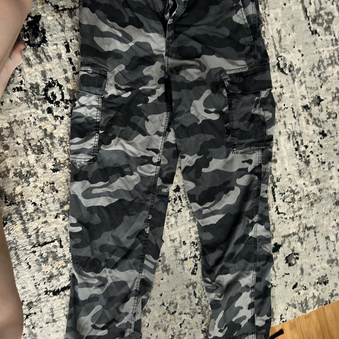 Grey camo cargo pants Size 32 Open to... - Depop