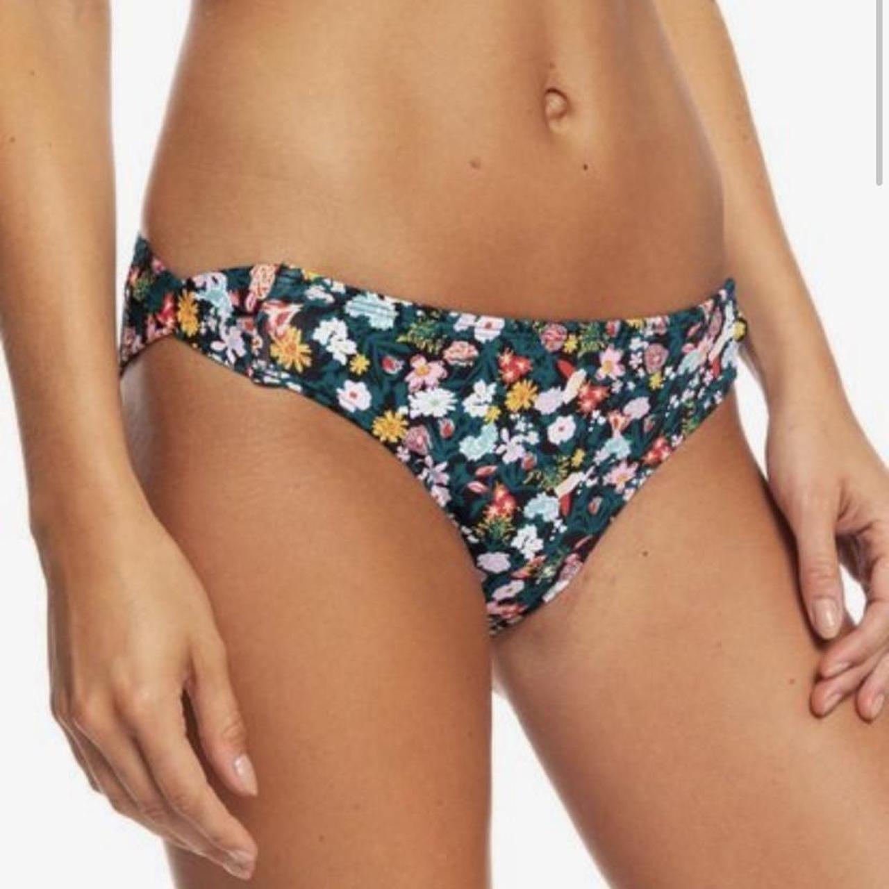 Roxy bikini bottoms Brand new without tags RRP: $50 - Depop