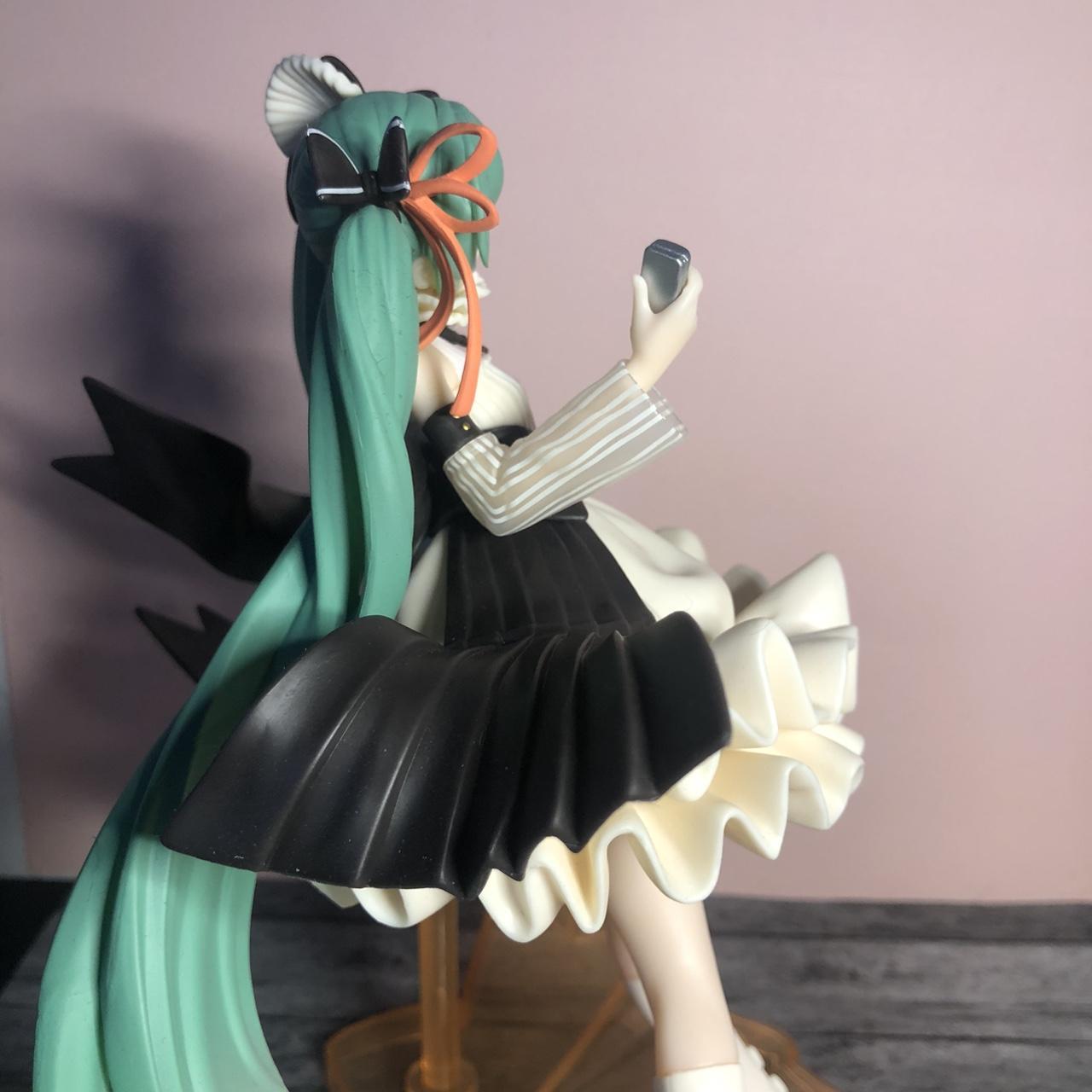 Hatsune Miku figure taito artist masterpiece comes... - Depop
