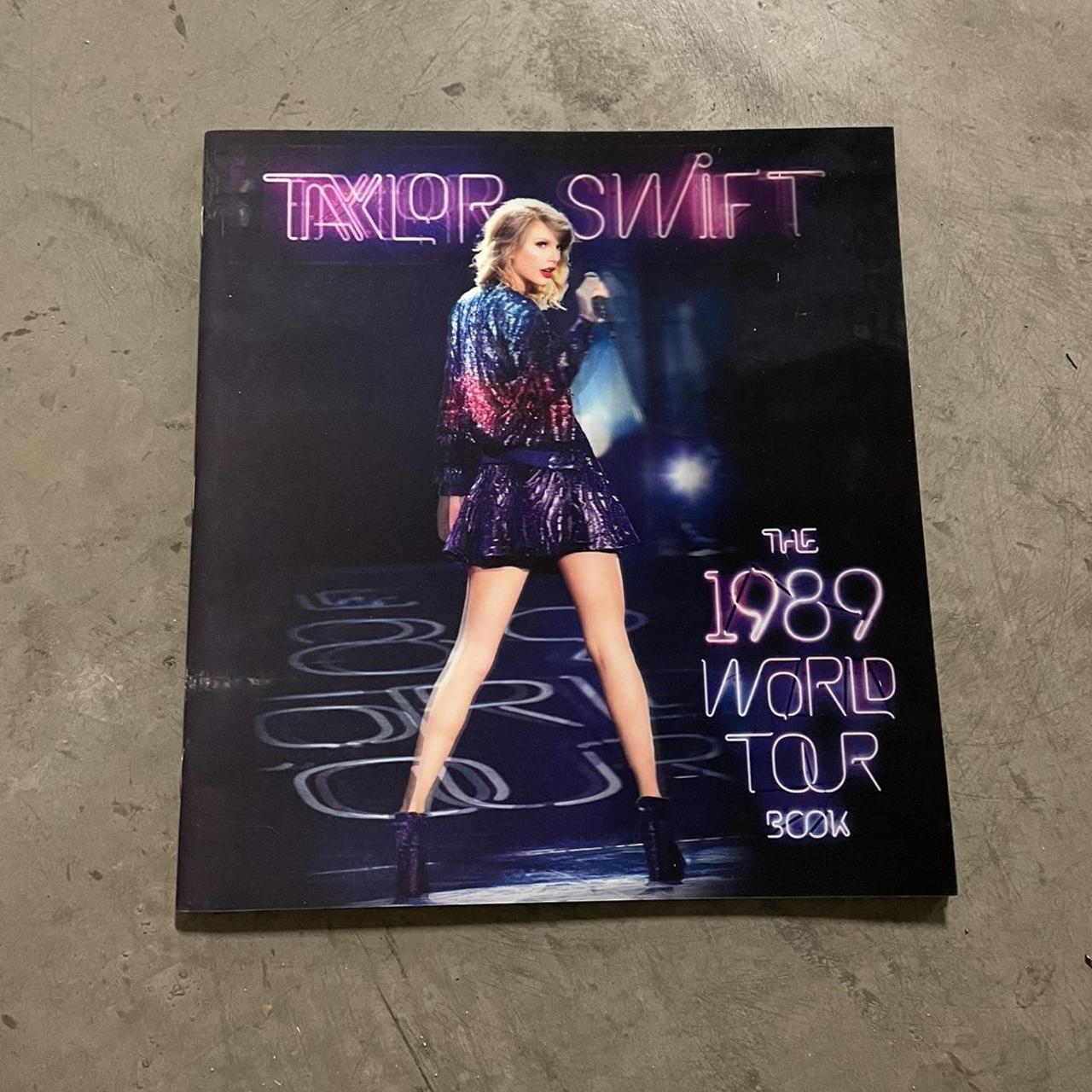 1989 Taylor swift official tour book ( swiftie... - Depop