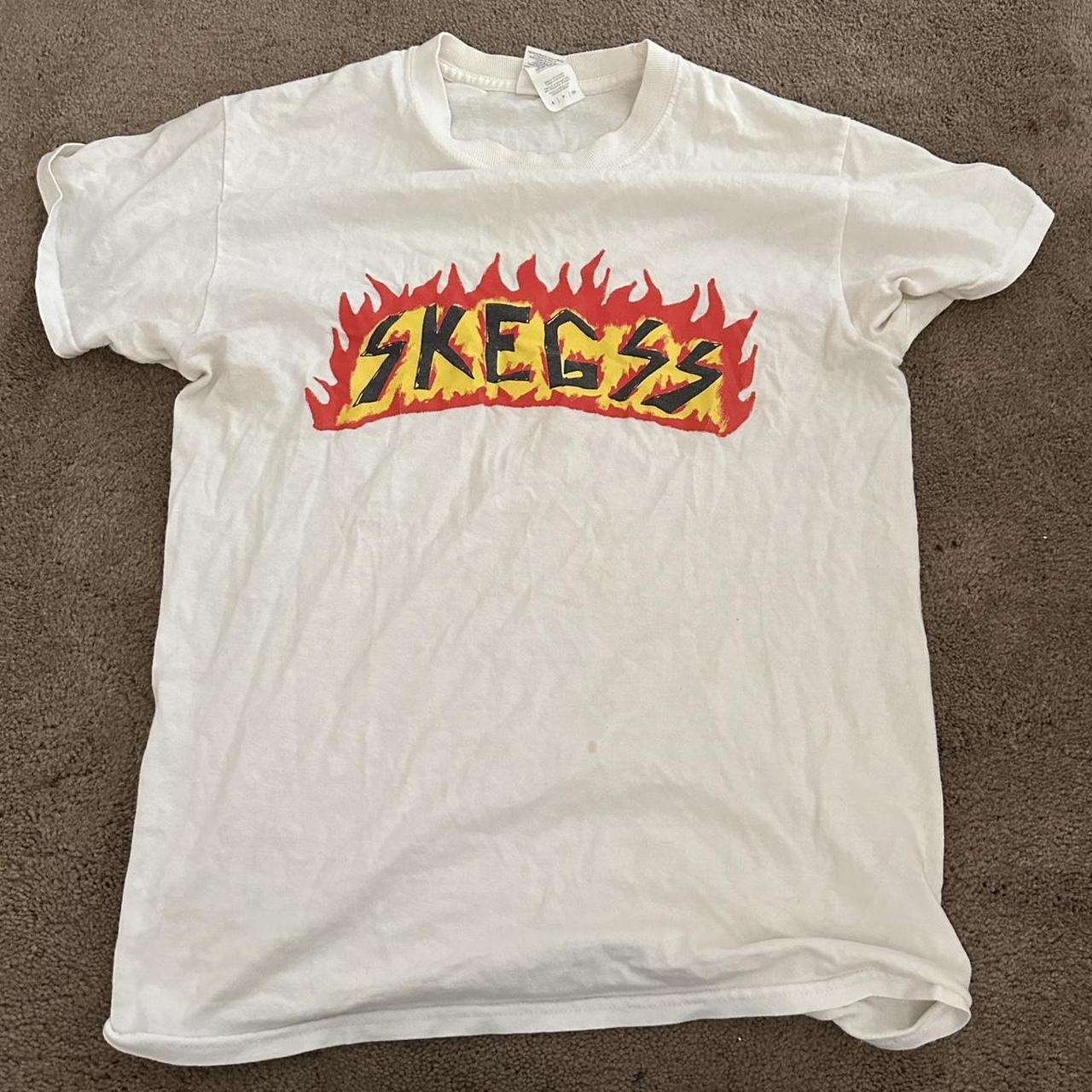 Skegss white T shirt Size Small Fairly worn see pics... - Depop