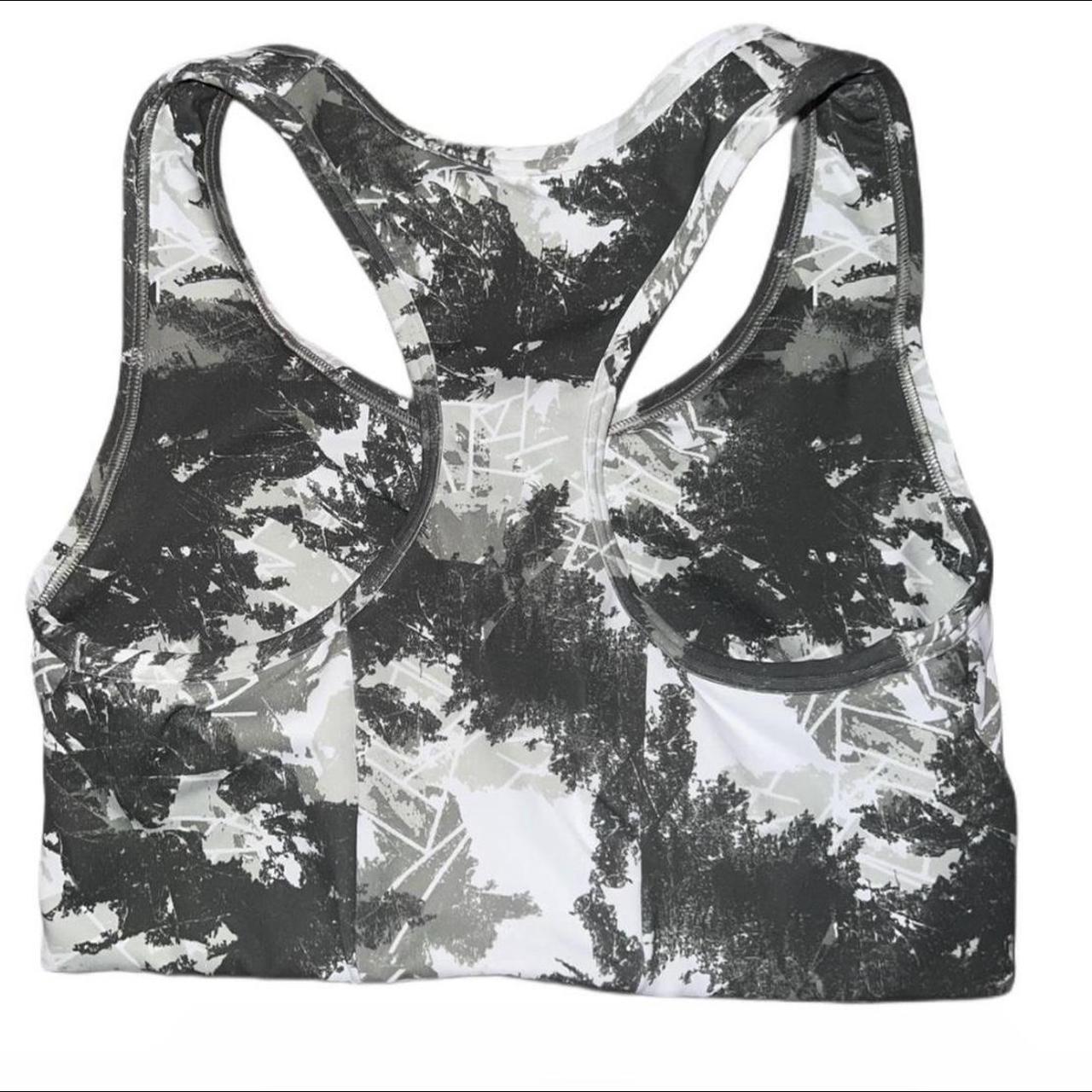 Gymshark sports bra Army green color ⭐️size S 💗no... - Depop