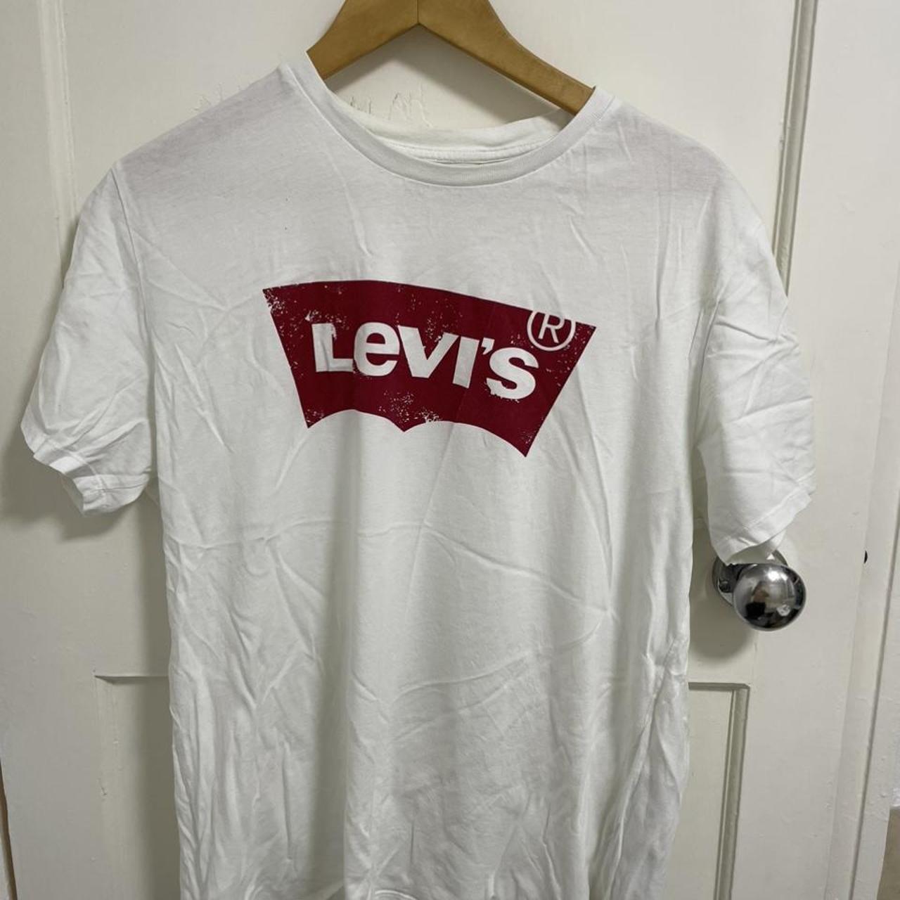 White Levi’s T-shirt - Size XL No noticeable flaws... - Depop
