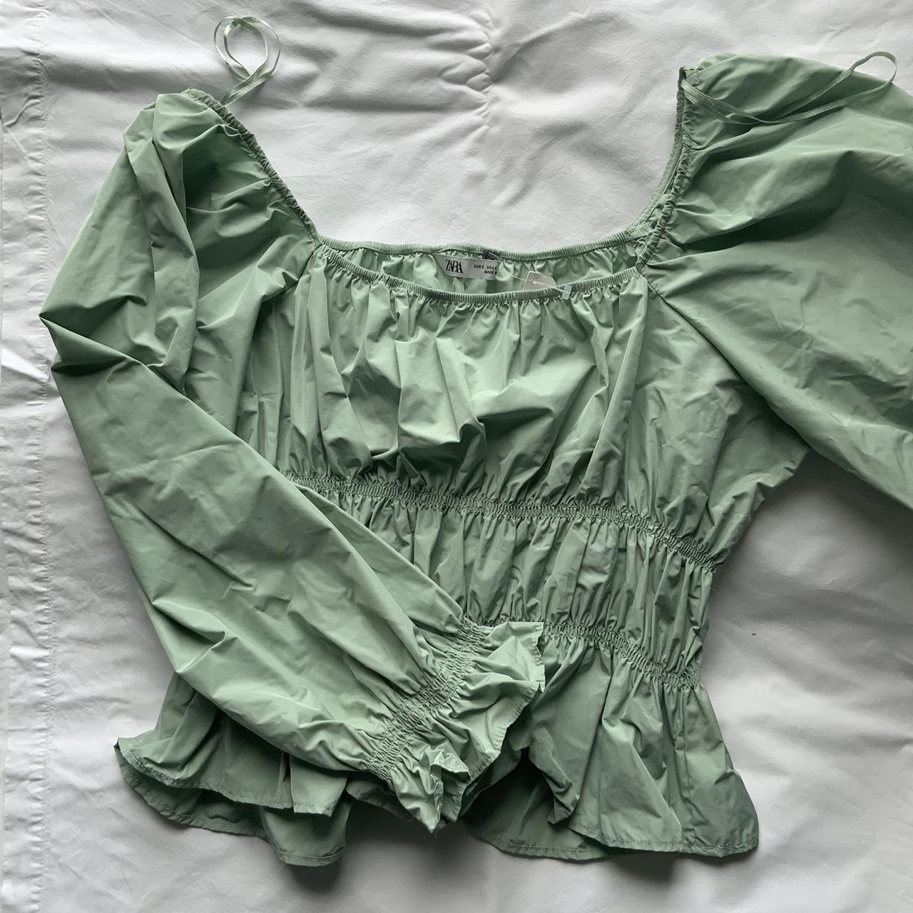 Gorgeous pale green Zara ruched top with puff... - Depop