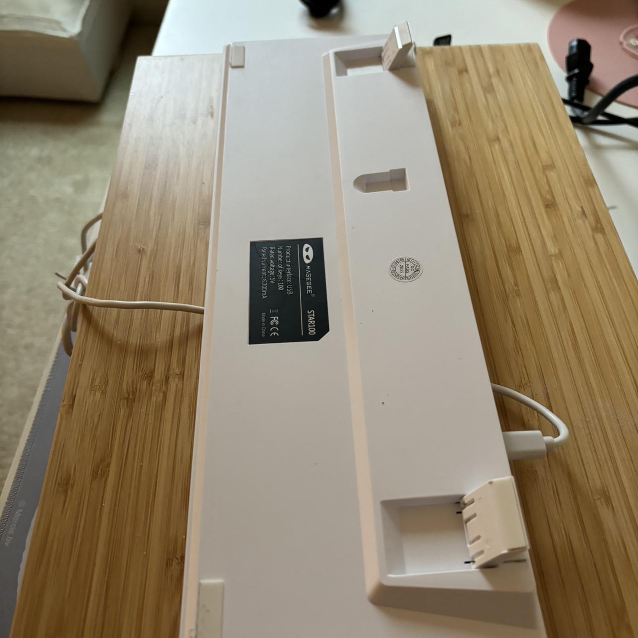 barely used magee keyboard pink and white keycap 14... - Depop