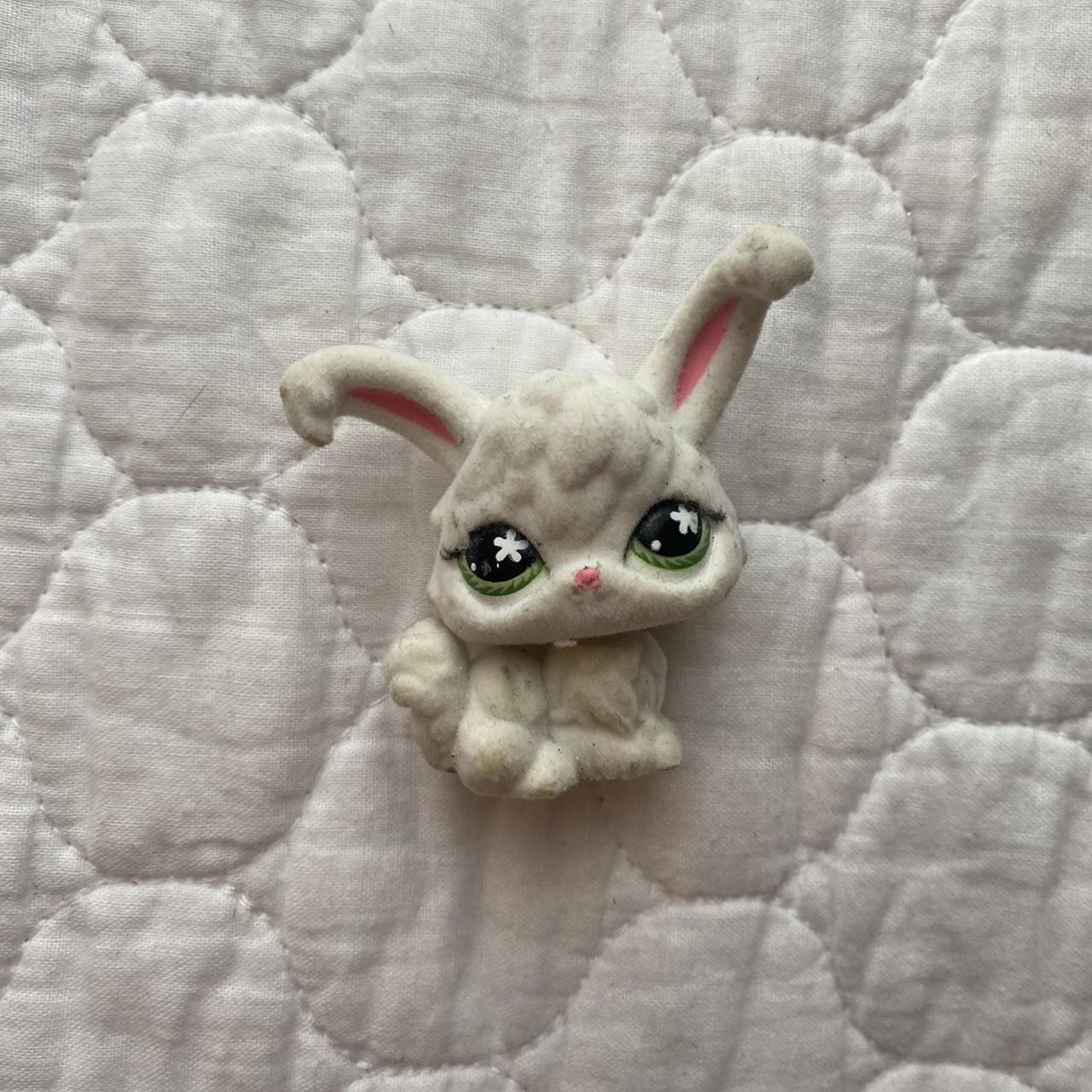 Adorable Littlest Pet Shop Bundle! This lps bunny... - Depop