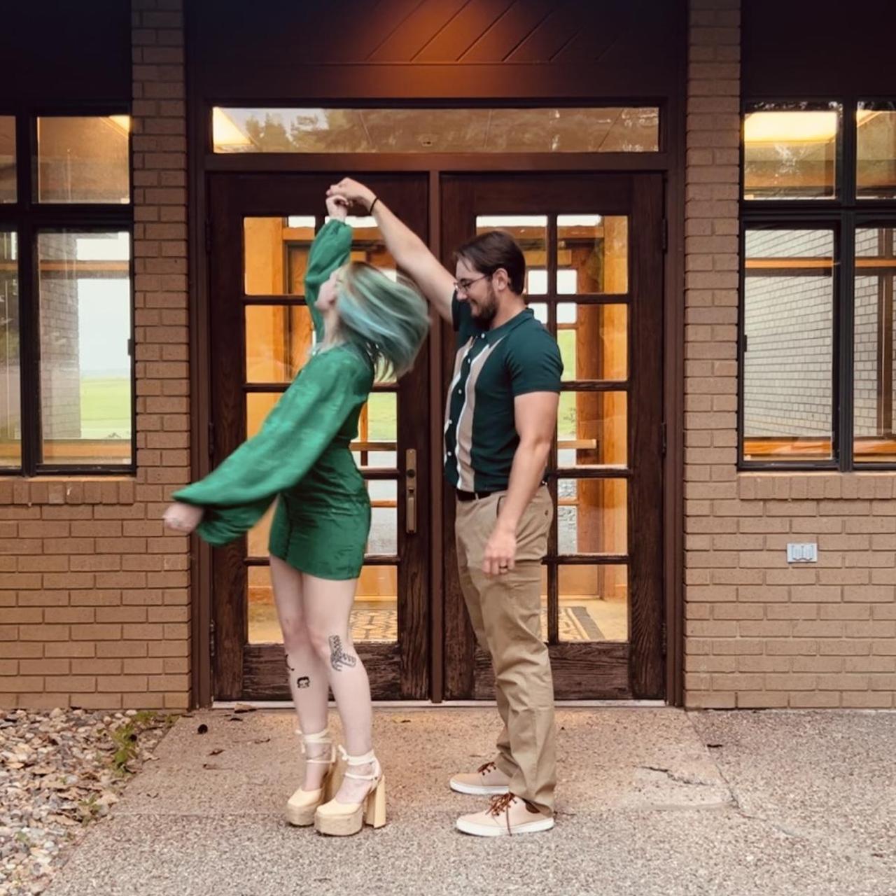 Gorgeous rat and boa dress wore for a wedding.... - Depop