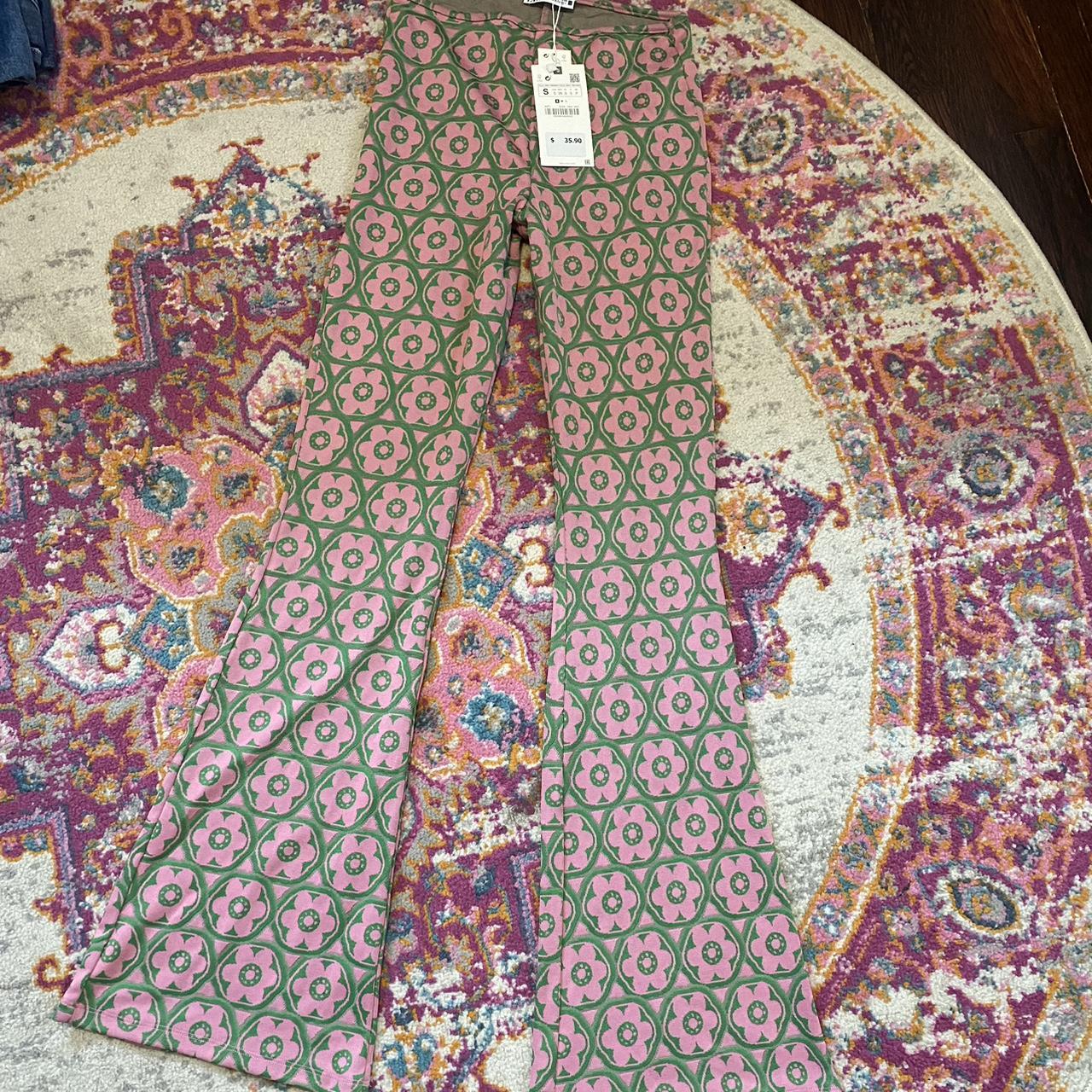 Zara Wide Leg Patterned Flares Never worn! Too big... - Depop