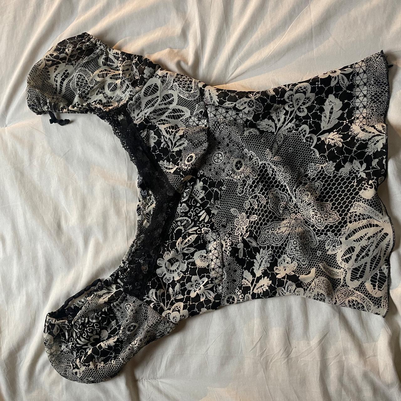 vintage Y2k pattern print top ☆ super cute top in... - Depop