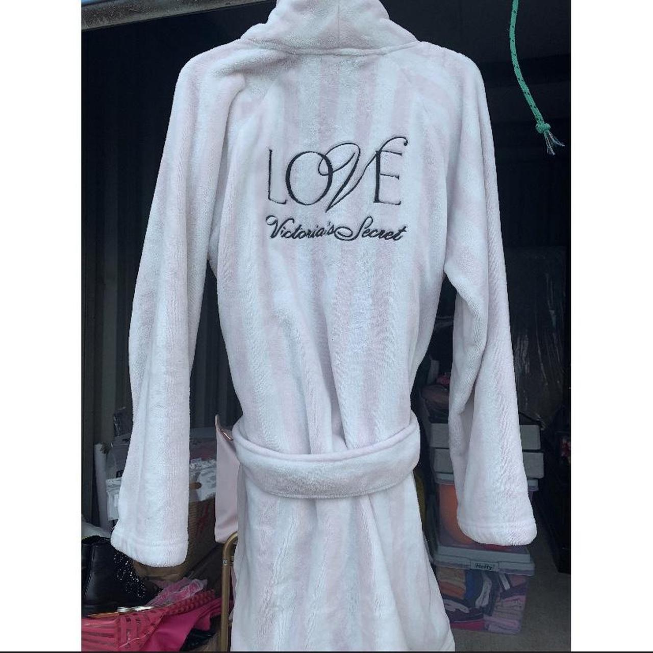 Victoria's Secret Fleece Love robe •white and pink... - Depop