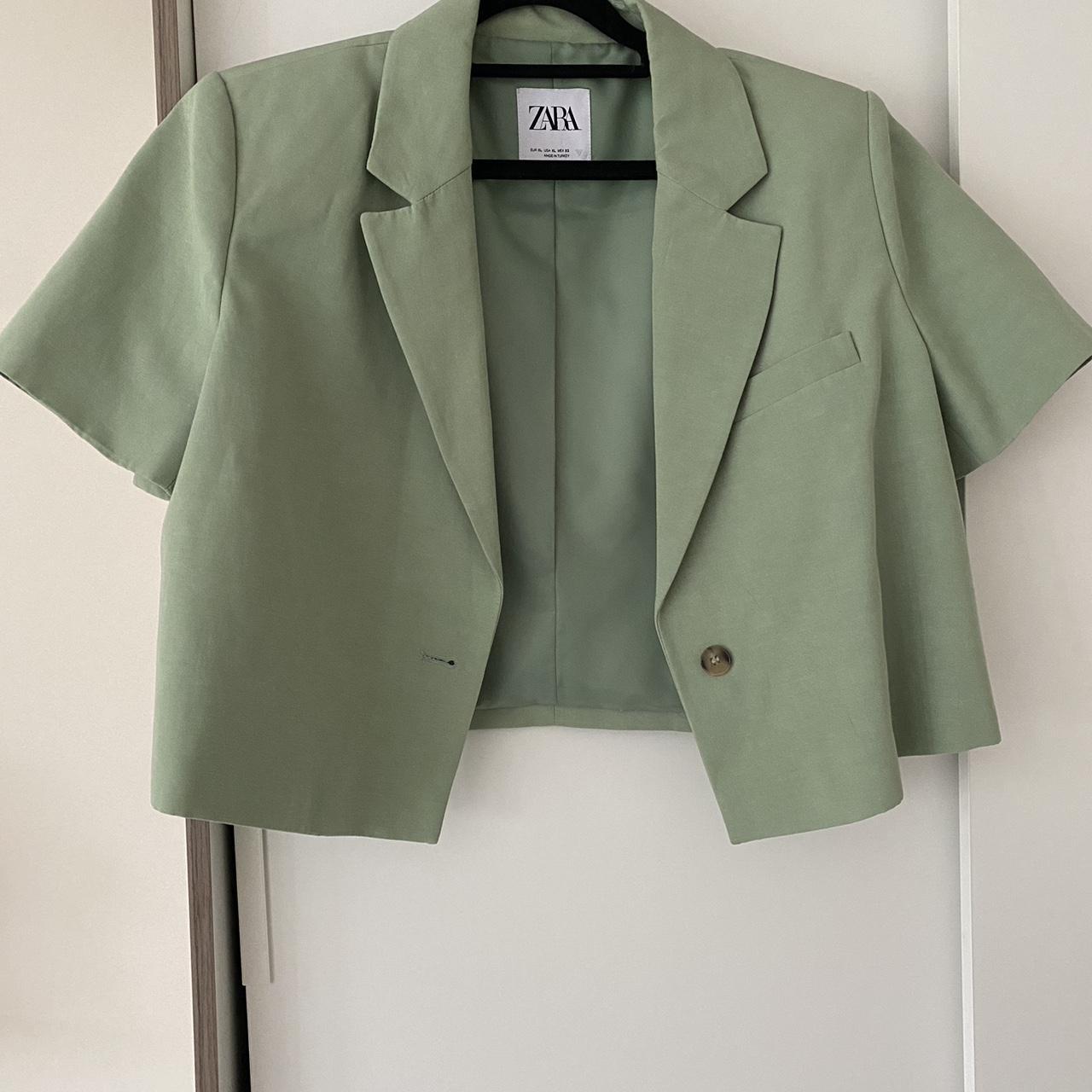 Zara Green Linen Two Piece Bermuda style shorts and... - Depop