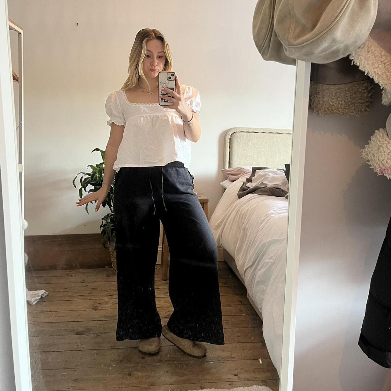 Motel Rocks White Poplin Blouse Size S, fits 8 may... - Depop