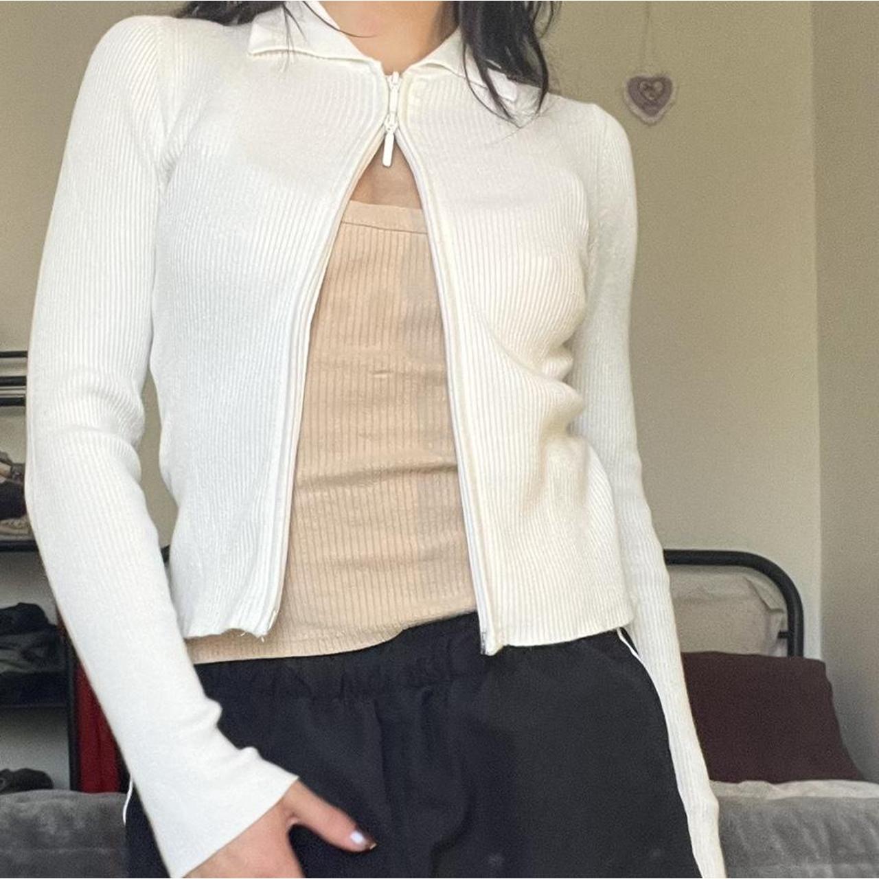 Stradivarius white ribbed zip up top/cardigan. Can... - Depop