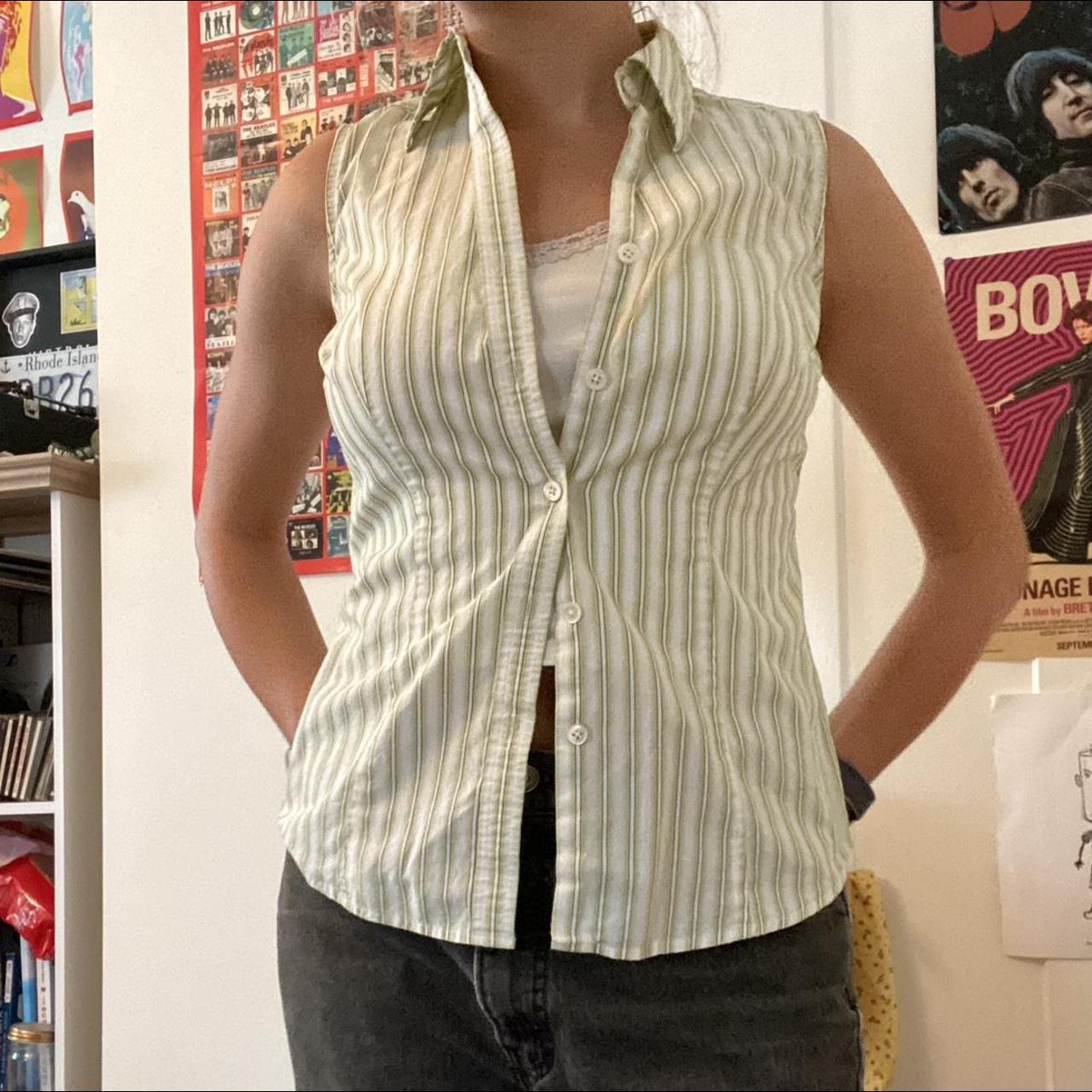 ann taylor button up blouse/vest - Depop