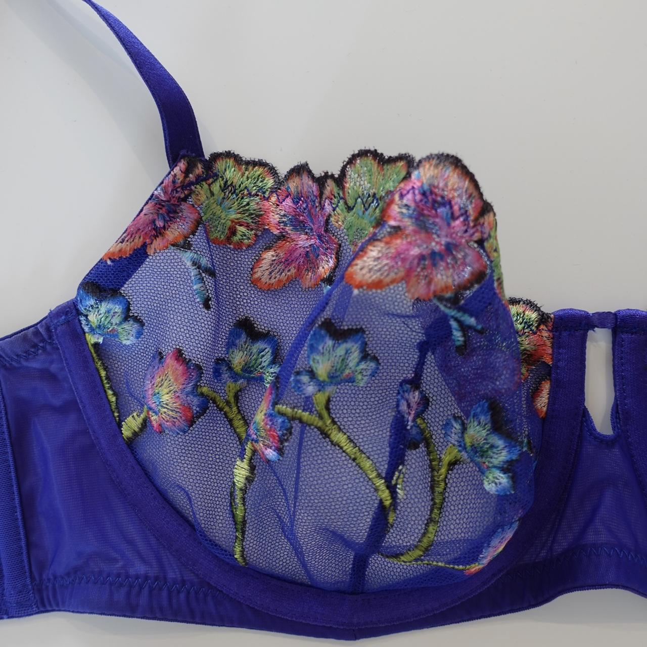 Savage x Fenty Women's Purple Bra | Depop