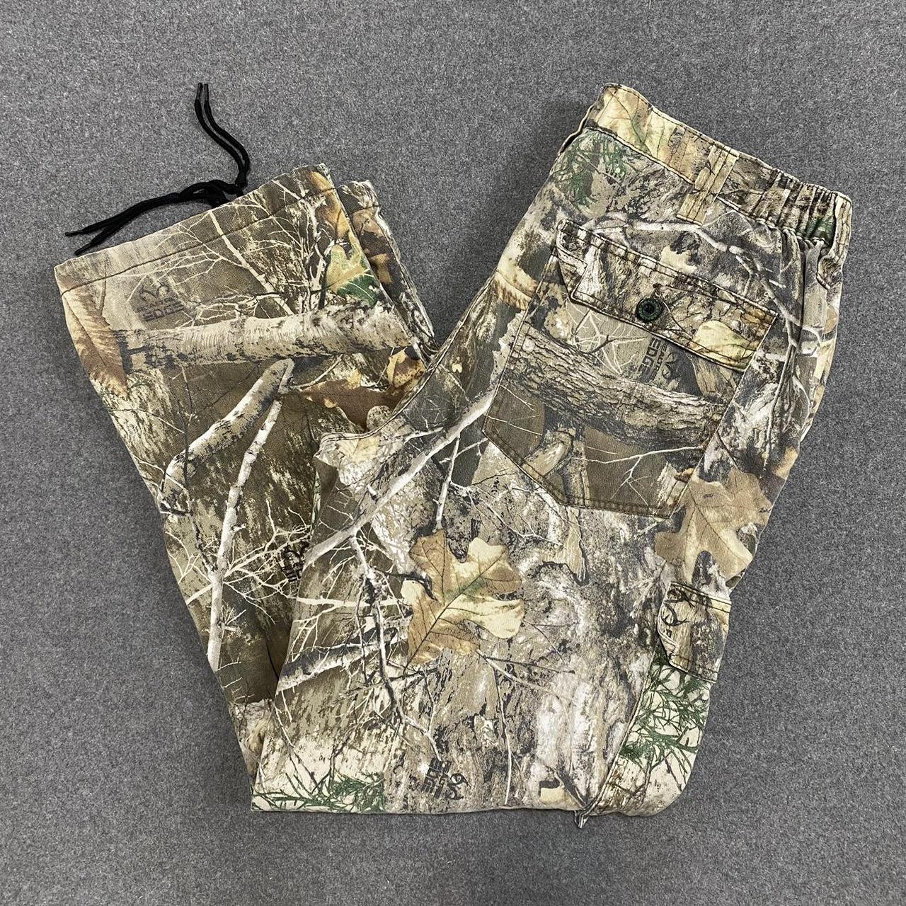 Realtree Camouflage Cargo Pants - Size 36-38x30 -... - Depop