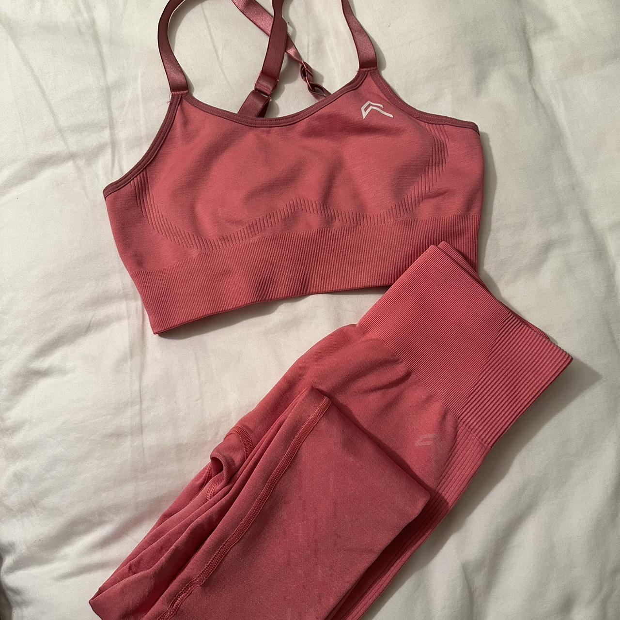 Set colour: guava Please note the logo on the... - Depop