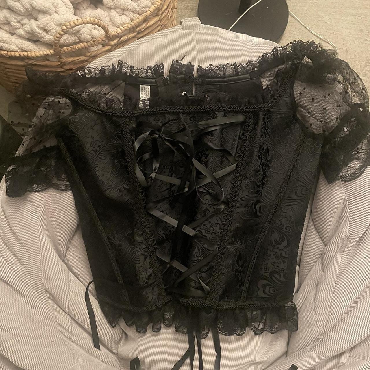 Frilly gothic corset top - Depop