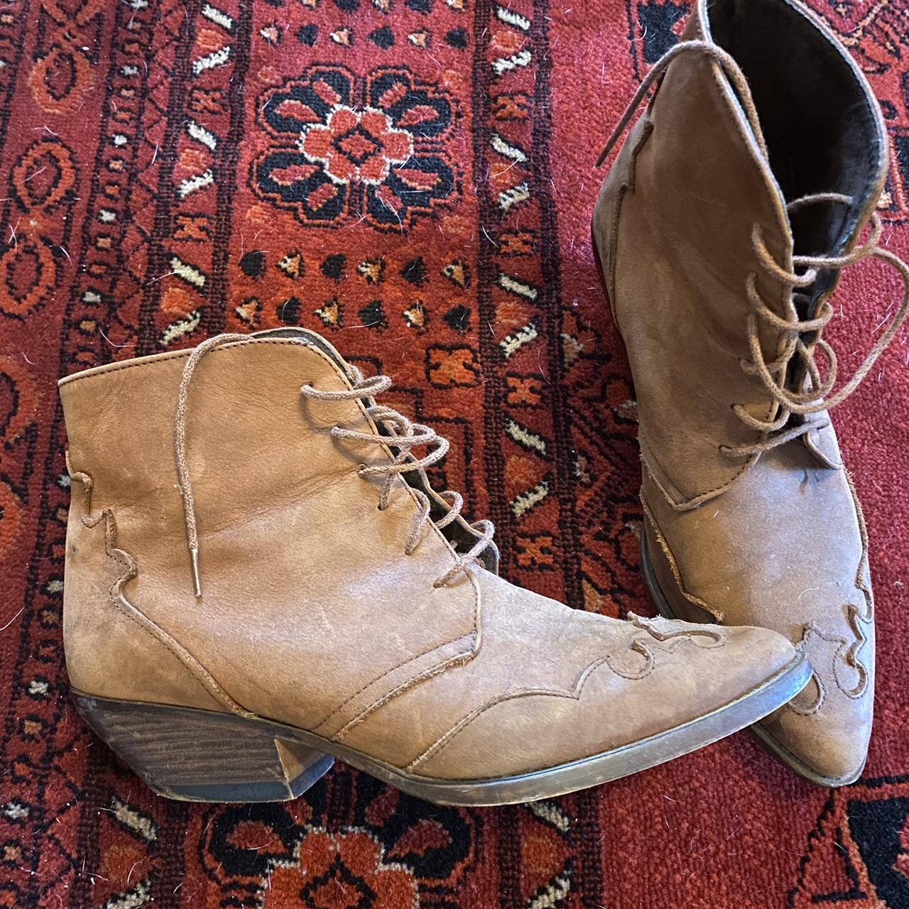 Vintage lace up western boots with small heel. Brown... - Depop
