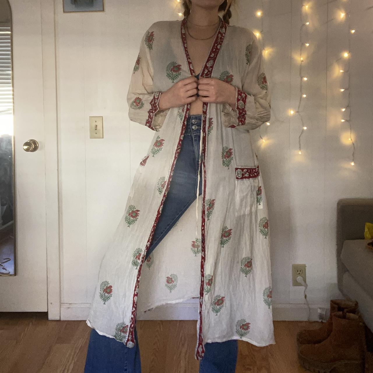 Vintage Duster / Robe it is missing the tie, but i... - Depop