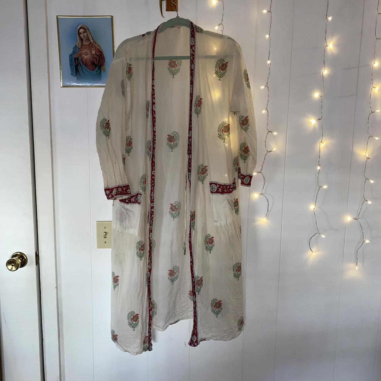 Vintage Duster / Robe it is missing the tie, but i... - Depop