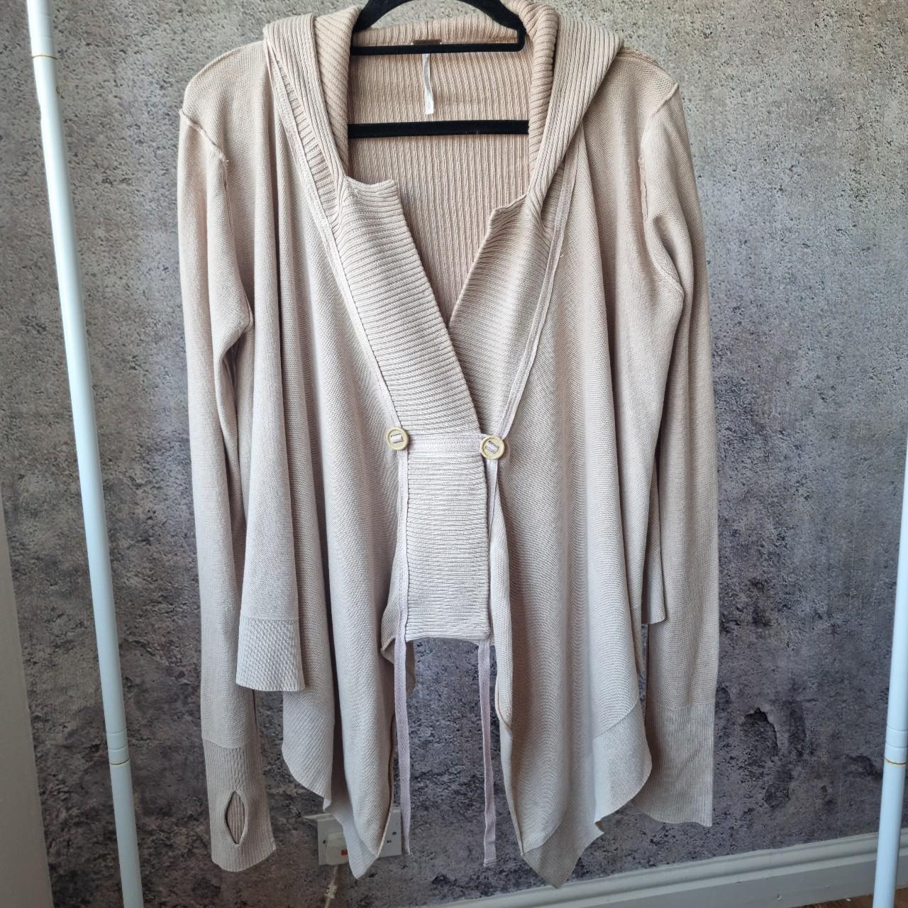 Free People Women's Cardigan | Depop