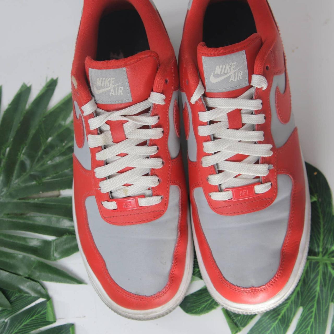 Nike Women's Red and Grey Trainers | Depop