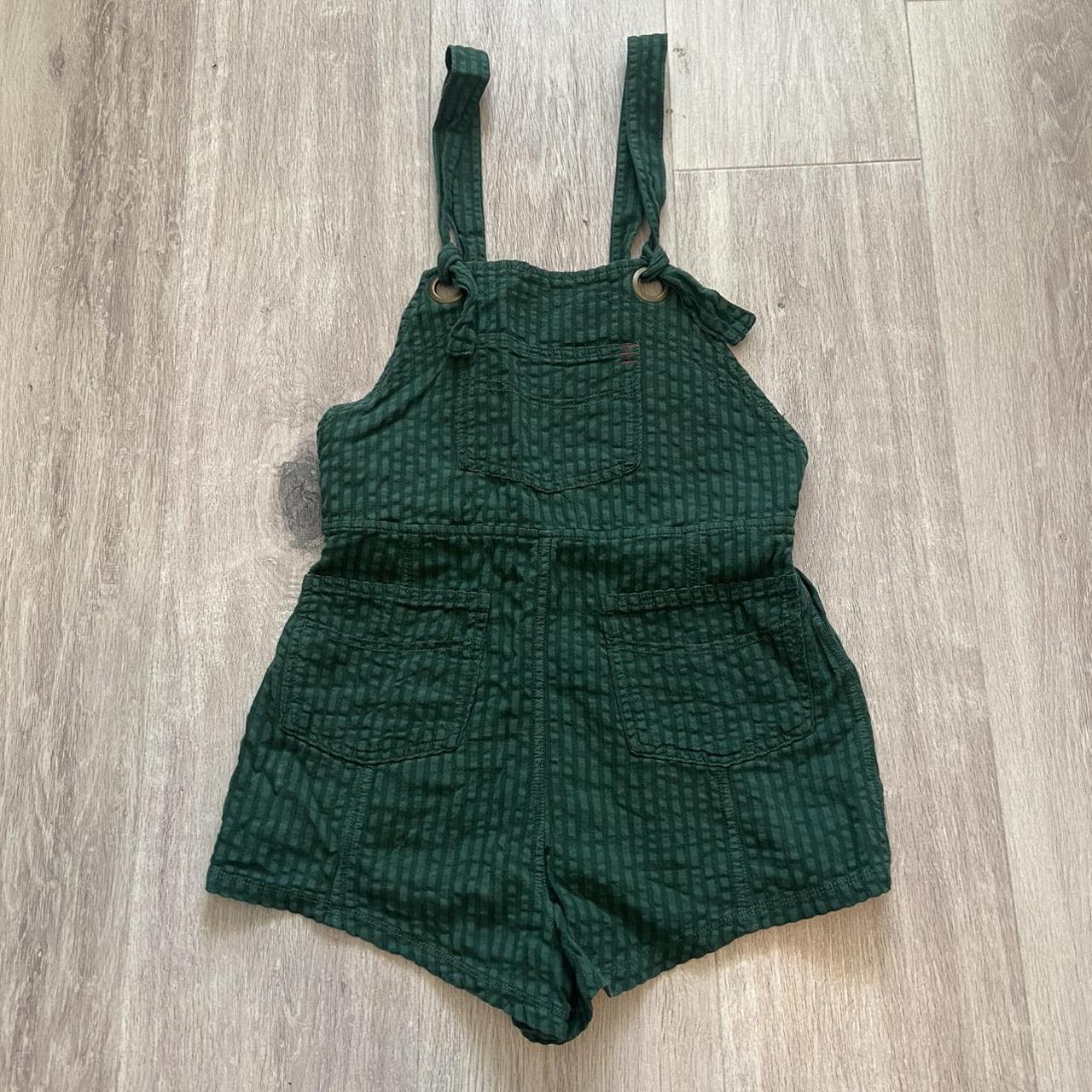 unique textured green bdg short overalls🌲 -sized... - Depop